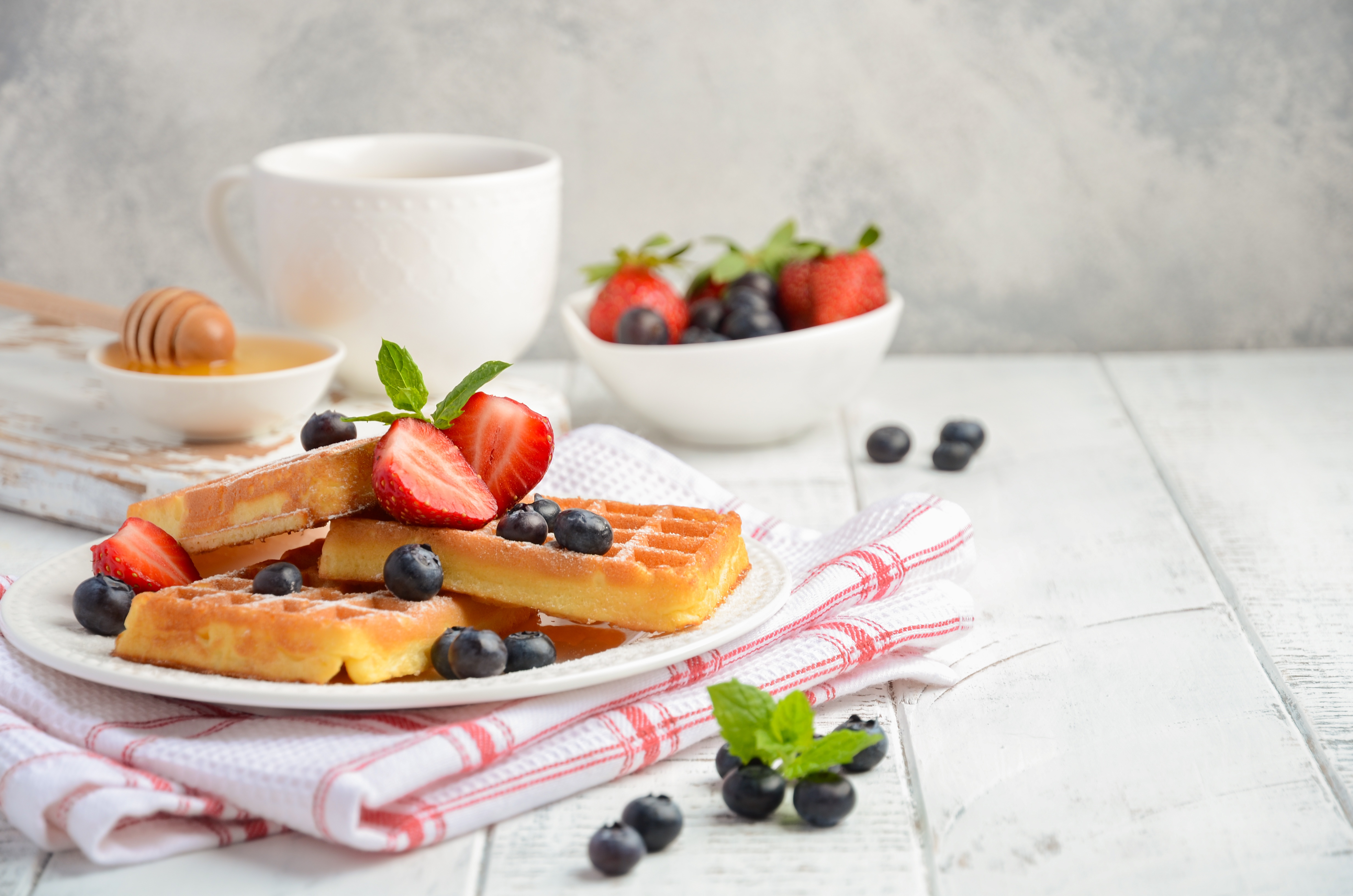 Download Berry Blueberry Strawberry Breakfast Fruit Still Life Food Waffle 4k Ultra HD Wallpaper