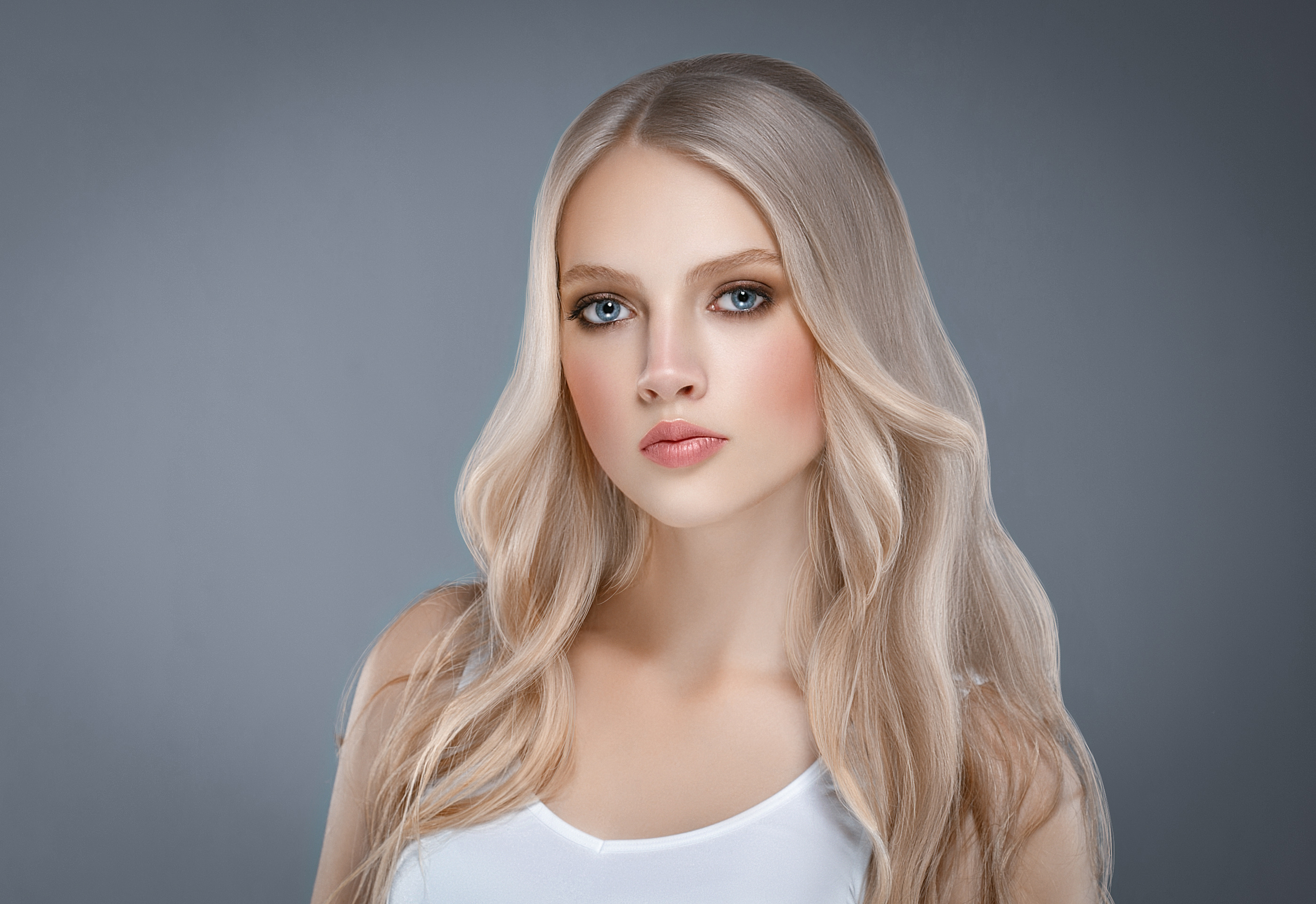 Download Blue Eyes Blonde Face Woman Model HD Wallpaper