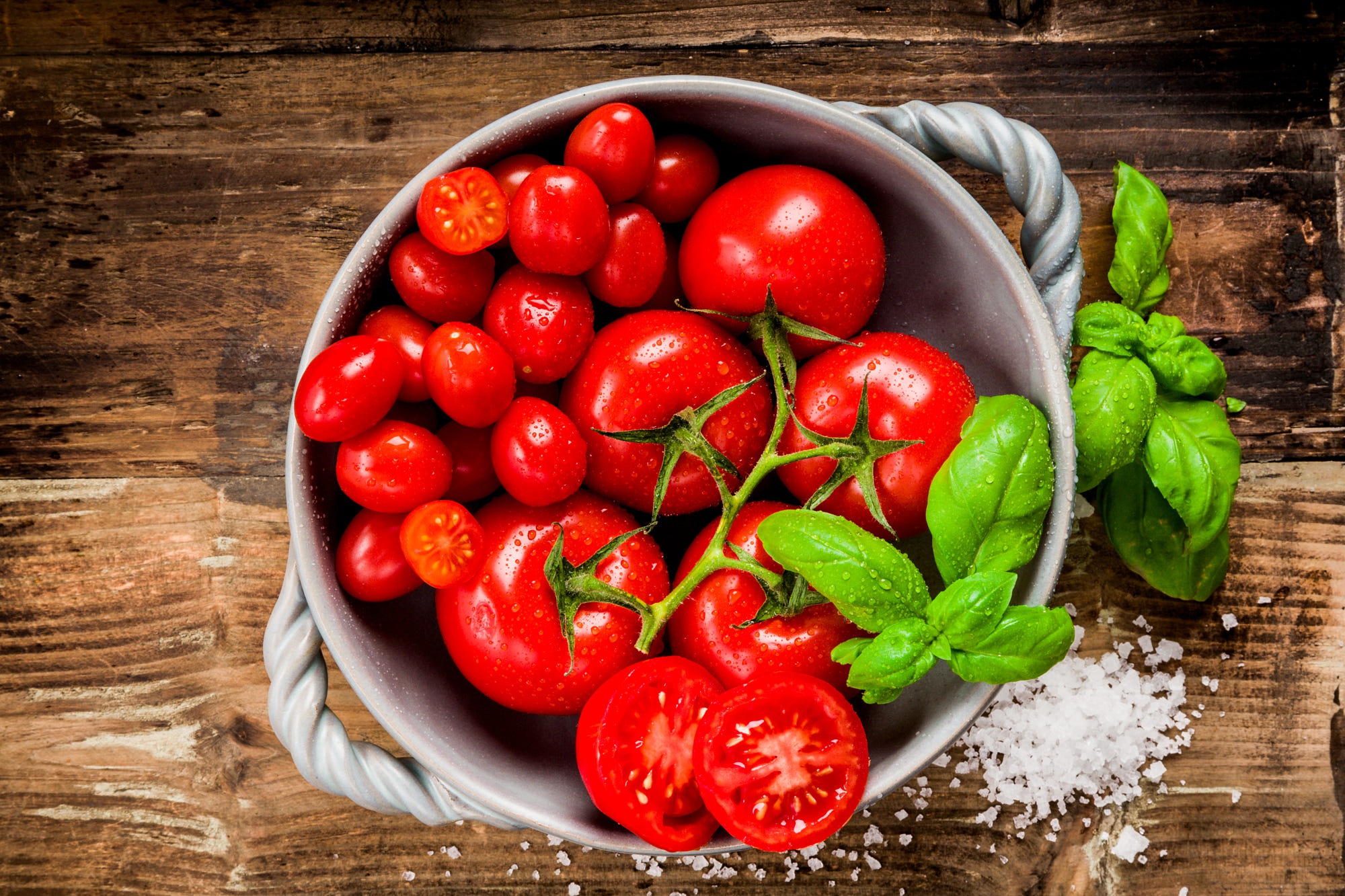 Download Food Tomato HD Wallpaper