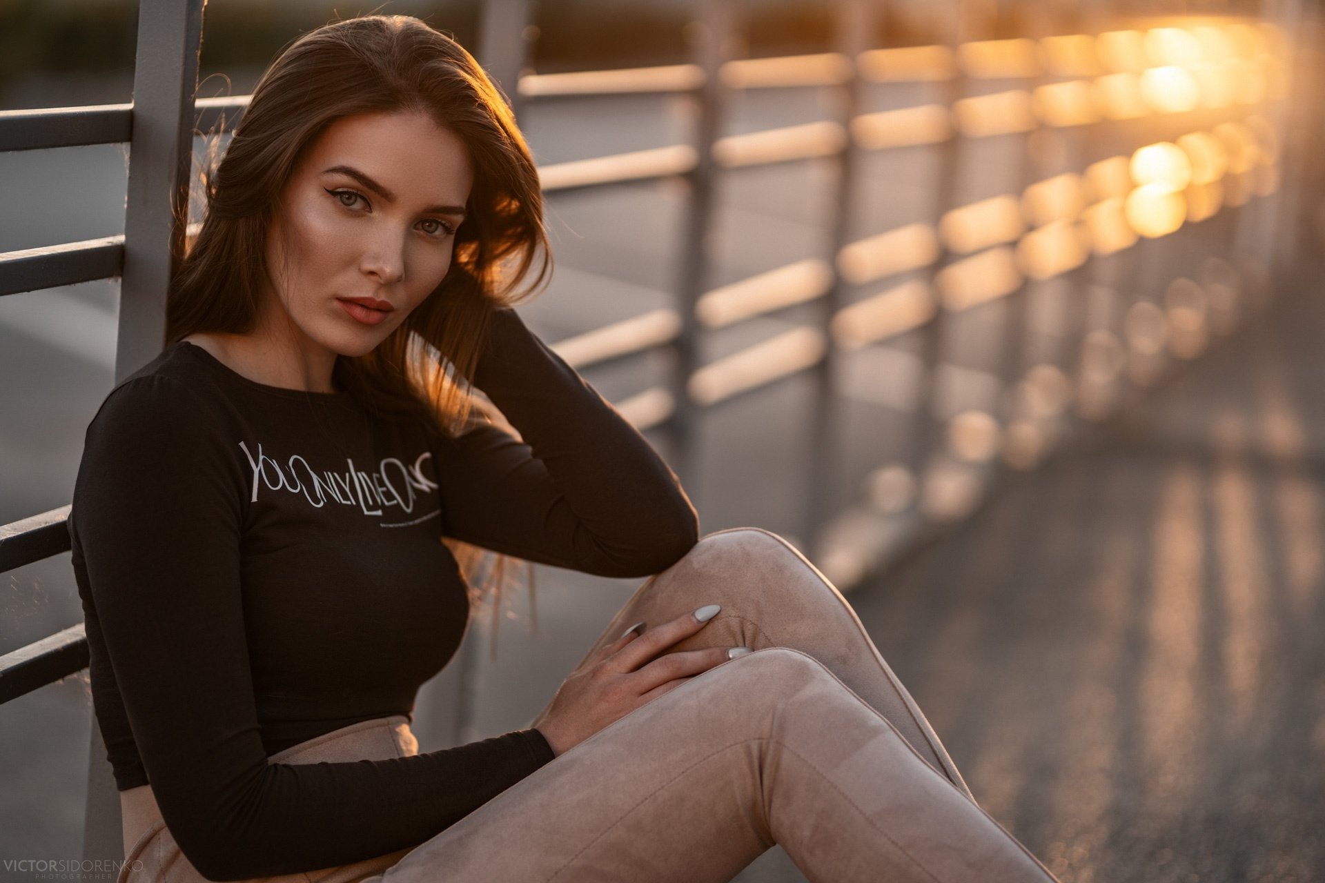 Download Depth Of Field Brunette Woman Model HD Wallpaper