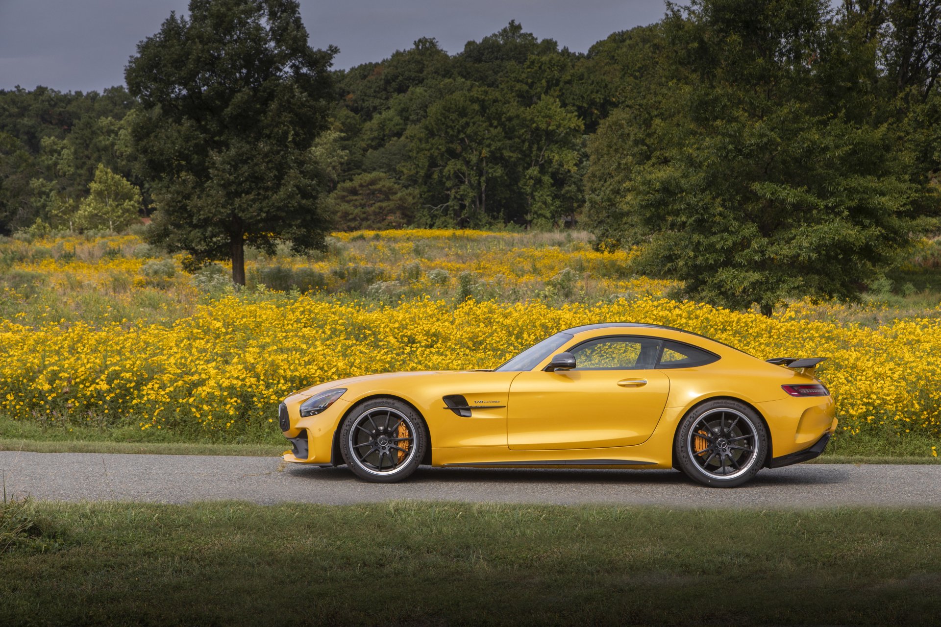 Download Coupé Supercar Yellow Car Car Mercedes-Benz Vehicle Mercedes ...