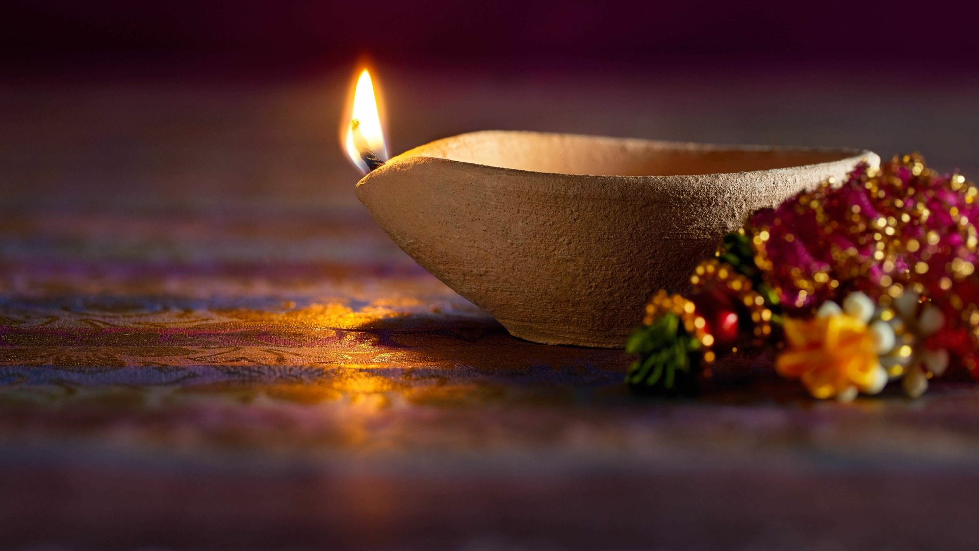 Download Candle Religious Diwali 4k Ultra HD Wallpaper