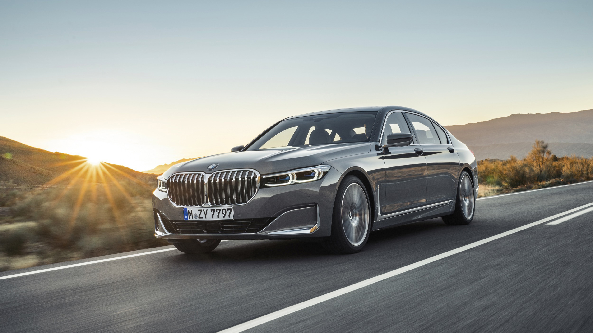 Download Silver Car Car BMW Vehicle BMW 7 Series HD Wallpaper