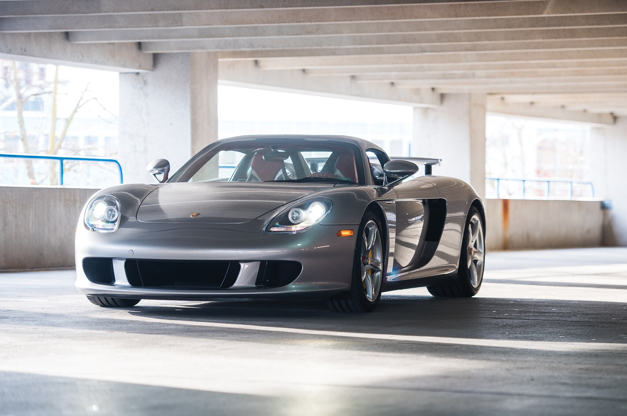 Download Vehicle Porsche Carrera GT 8k Ultra HD Wallpaper