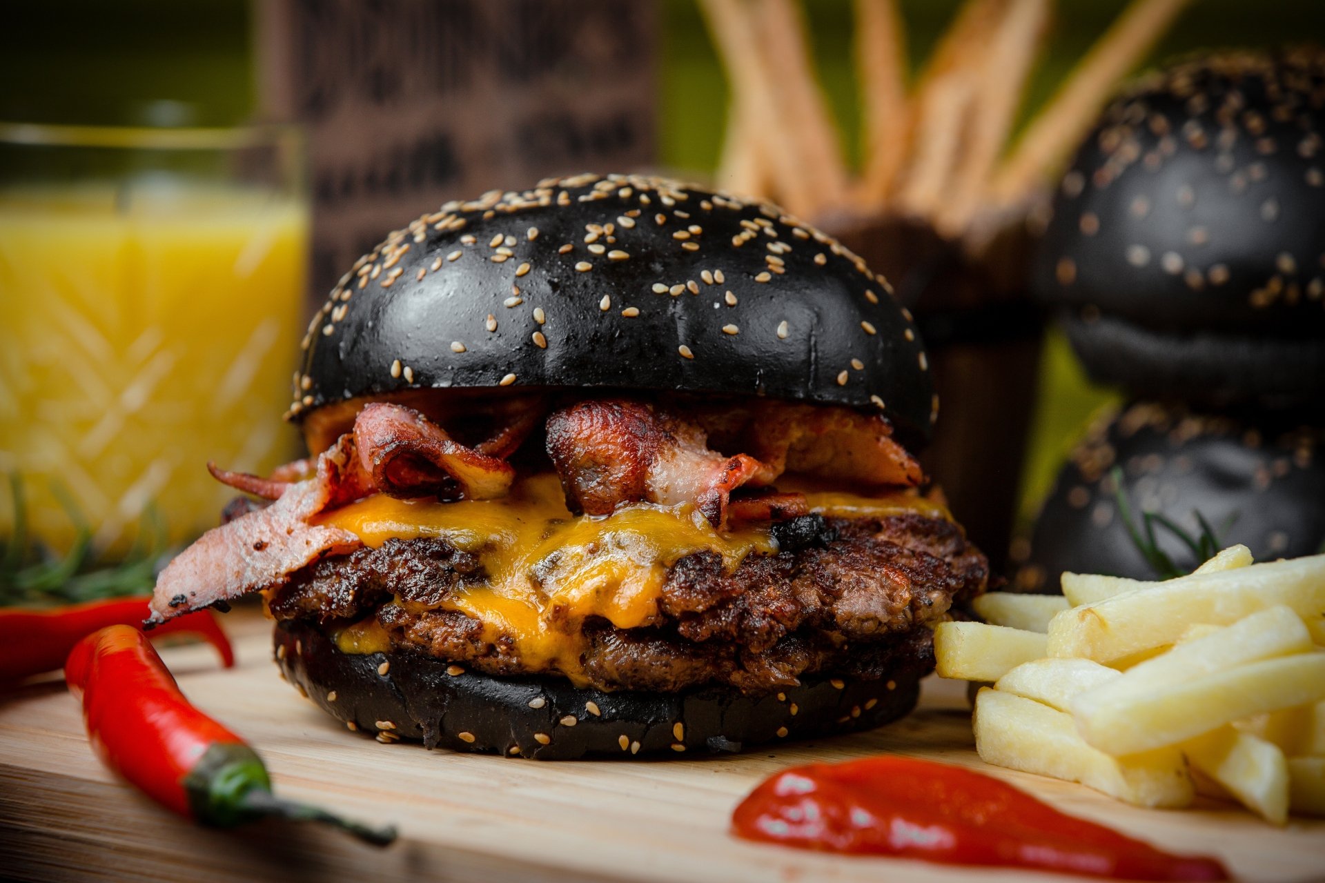 Download Still Life Food Burger 4k Ultra Hd Wallpaper