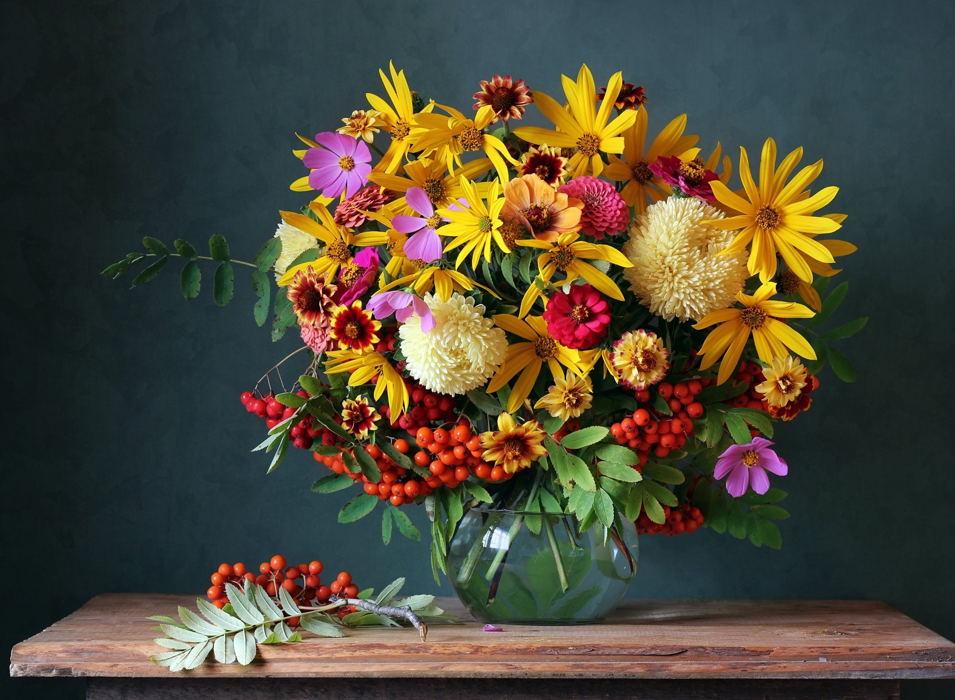 Download Berry Colorful Vase Flower Photography Still Life HD Wallpaper