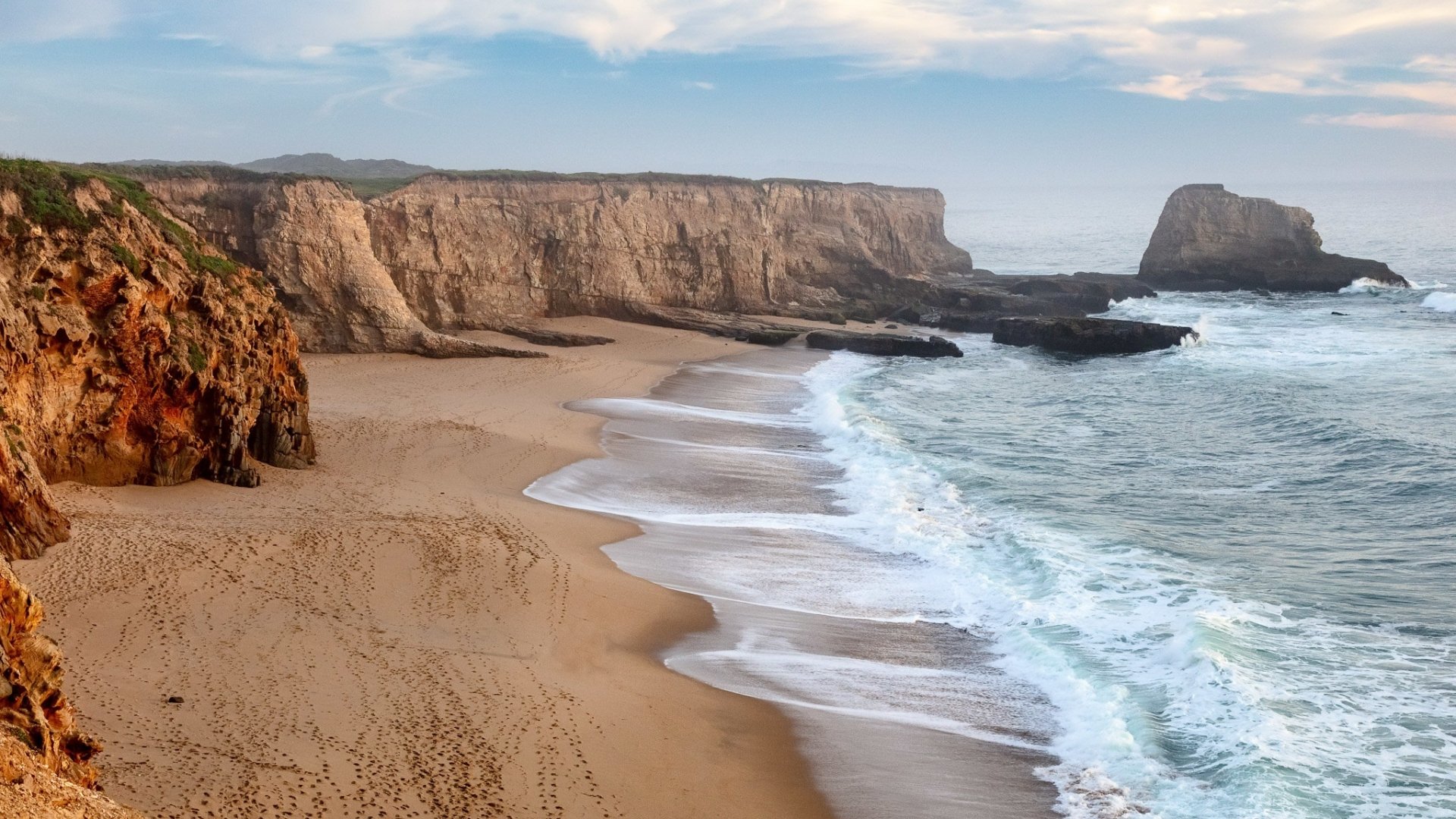 California Coastal Cliffs — HD Beach & Nature Wallpaper | 2048x1152 ...