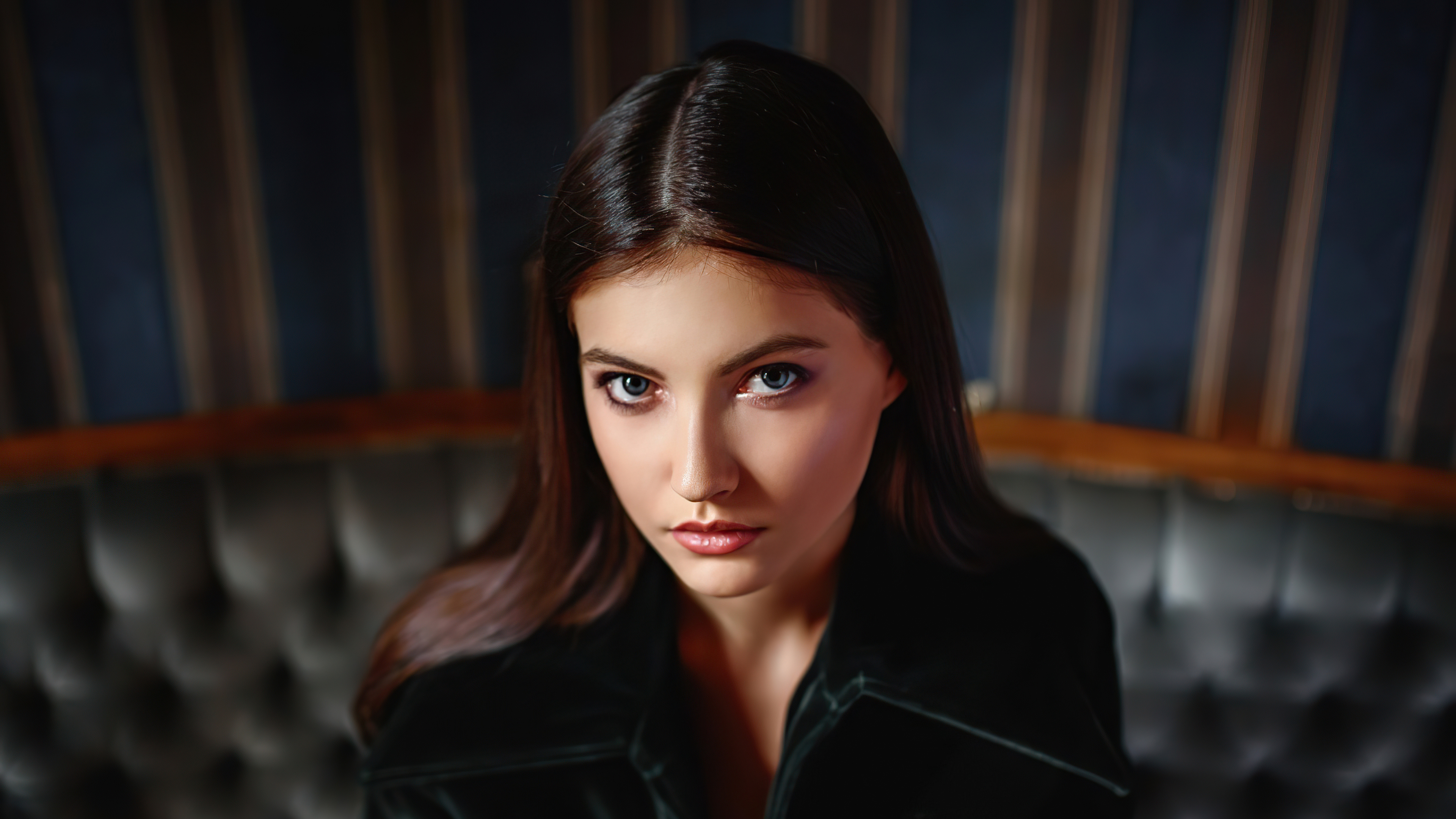 Download Stare Brunette Blue Eyes Woman Model 4k Ultra Hd Wallpaper