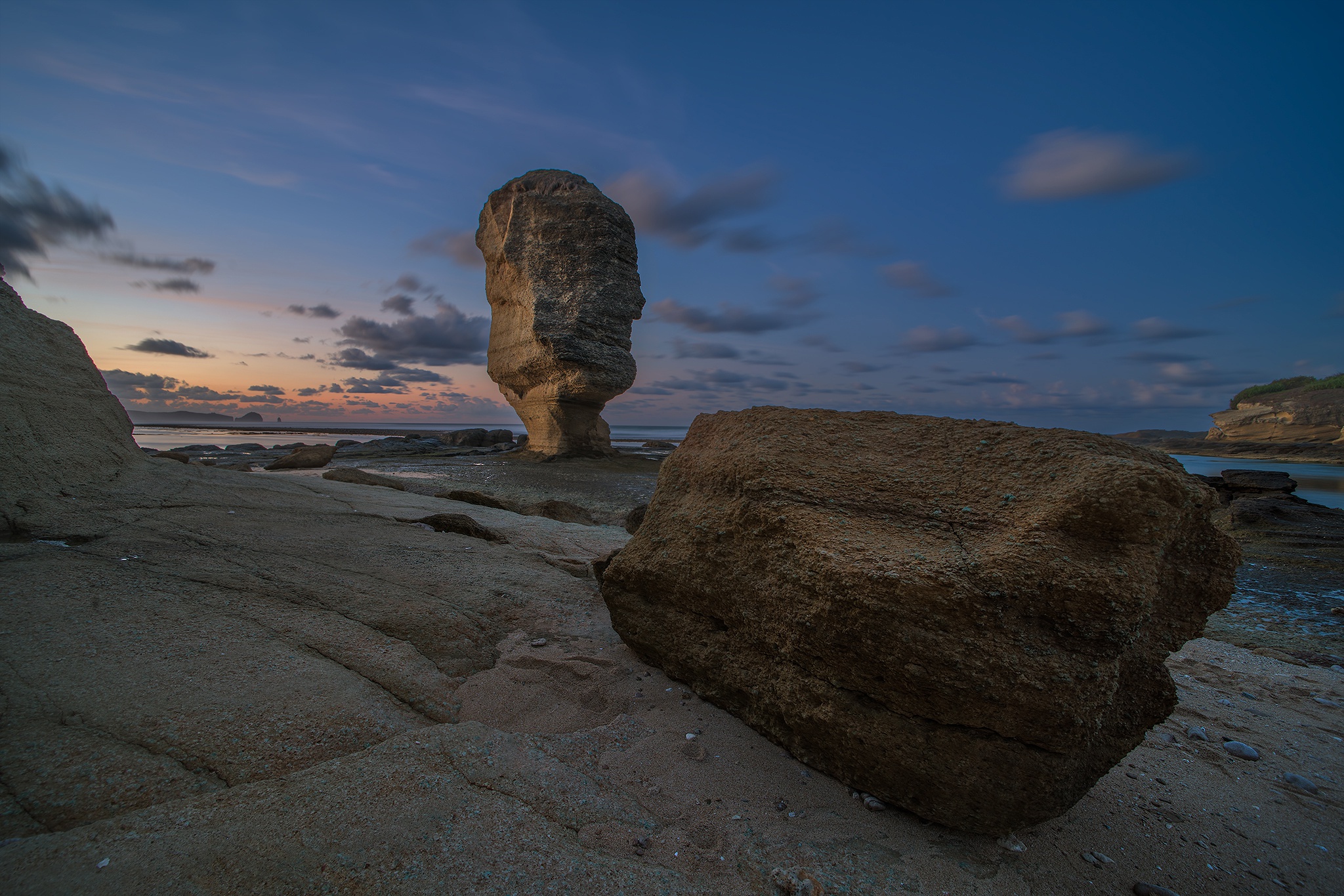 Download Nature Rock HD Wallpaper