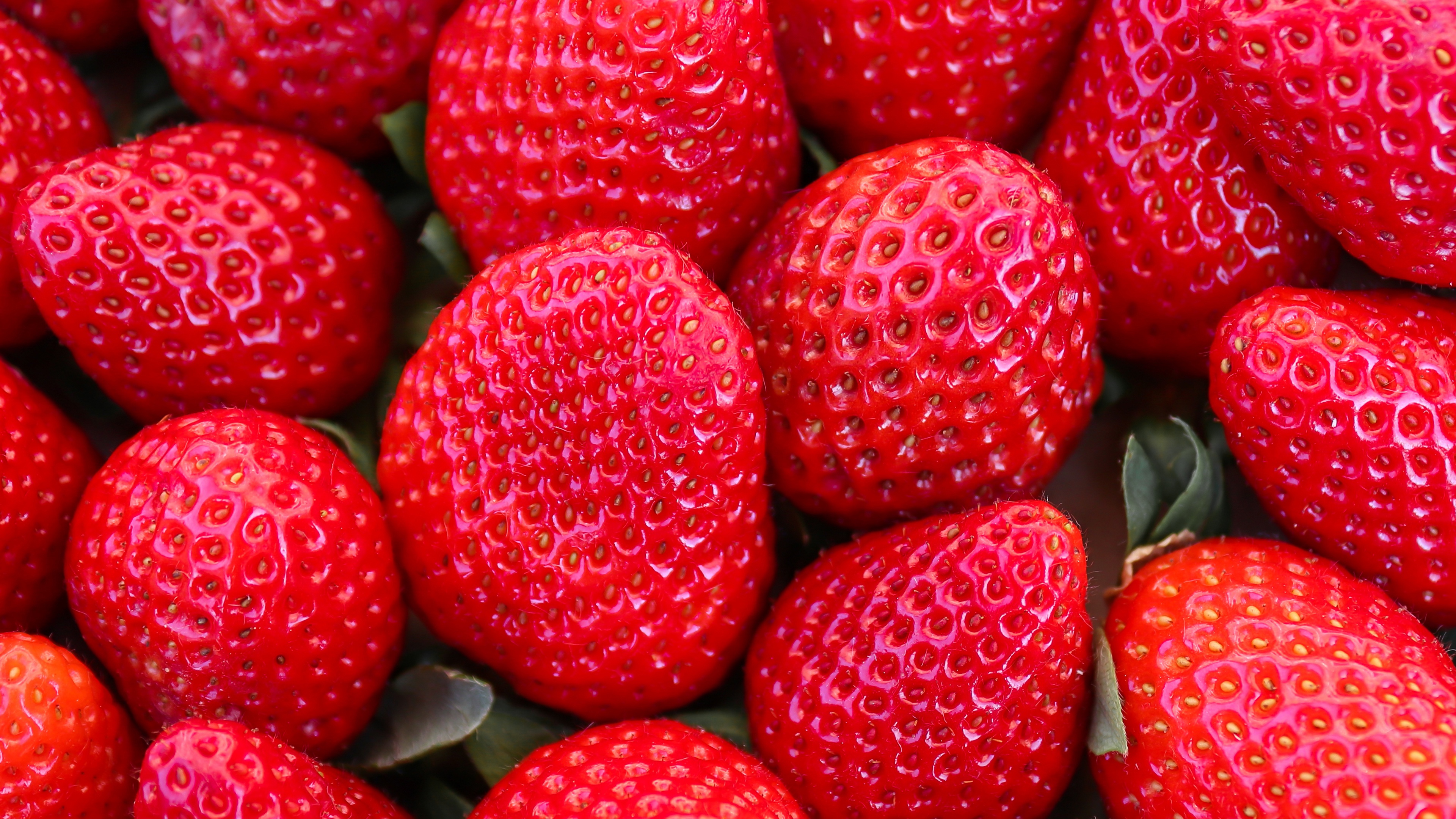 Download Berry Food Strawberry 4k Ultra HD Wallpaper