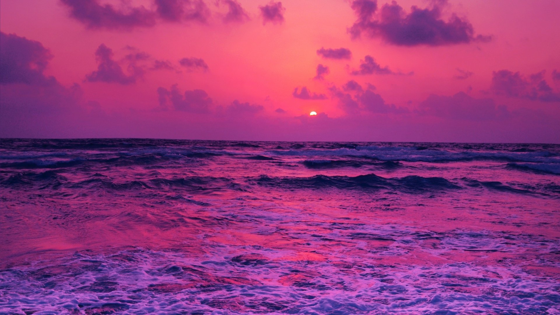 Breathtaking Sunset Horizon Over the Serene Sea – HD Nature Wallpaper