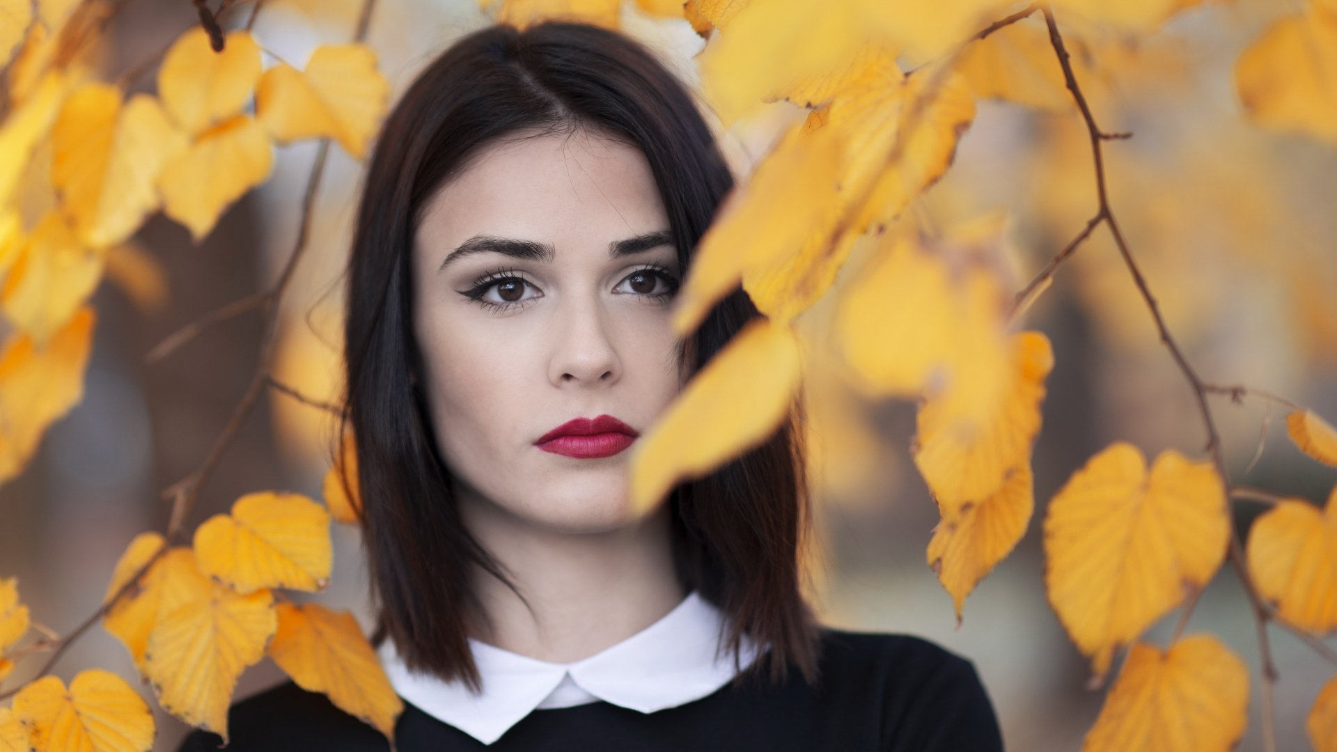 Download Brunette Brown Eyes Lipstick Woman Model 4k Ultra HD Wallpaper