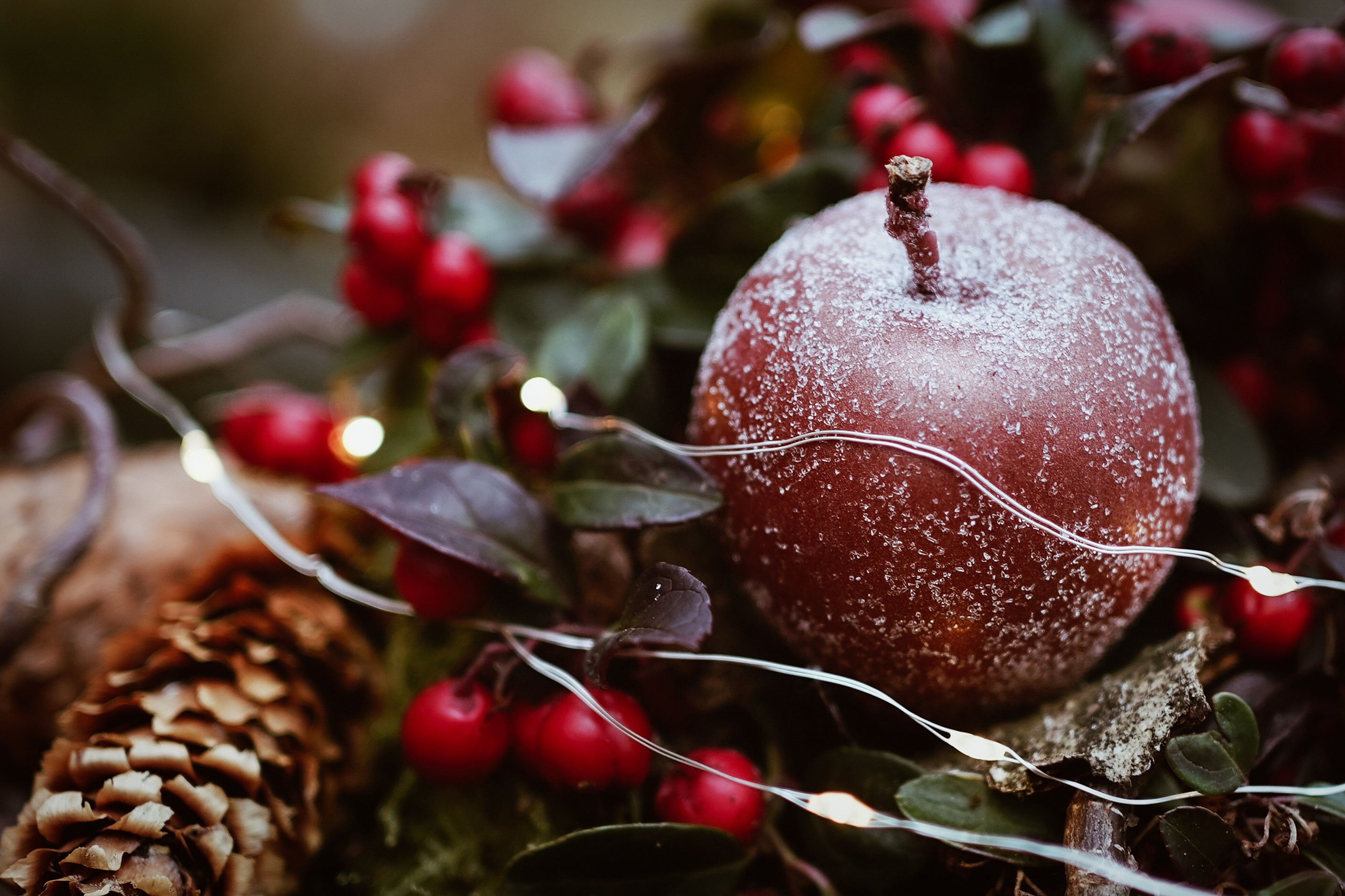 Download Apple Berry Holiday Christmas HD Wallpaper