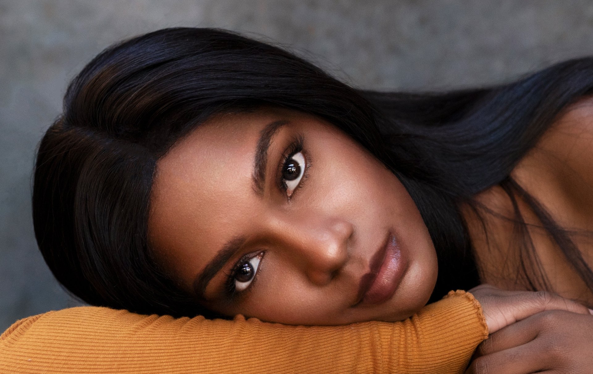 Download Brown Eyes Black Hair Stare Model Woman Face HD Wallpaper