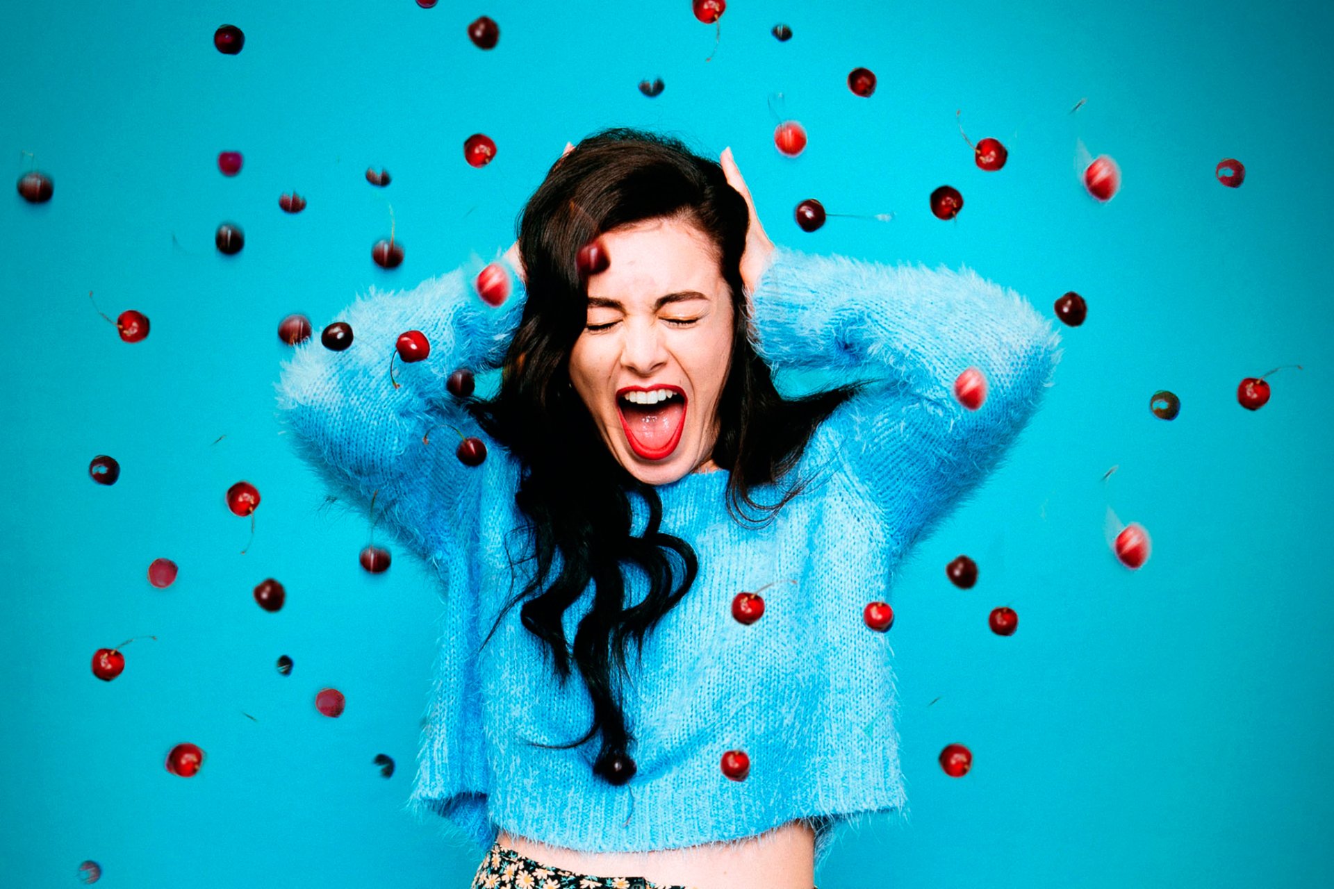 Download Music Charli XCX HD Wallpaper