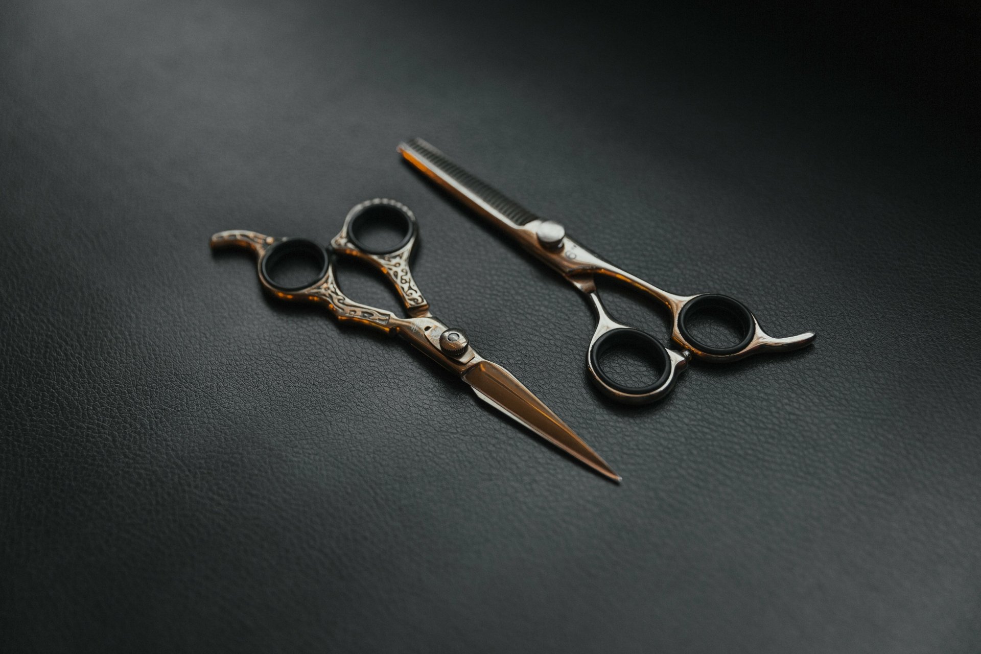 Download Man Made Scissors 4k Ultra HD Wallpaper
