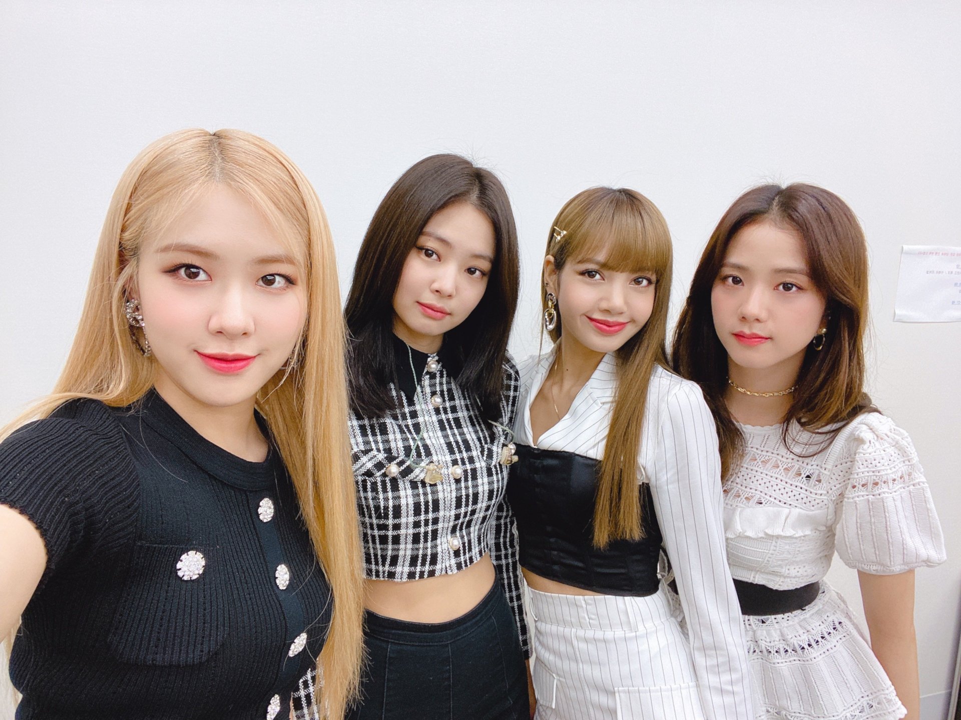 BlackPink Icons Jennie Lisa Ros Jisoo HD K Pop Wallpaper
