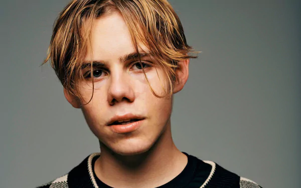 [20+] The Kid LAROI Wallpapers