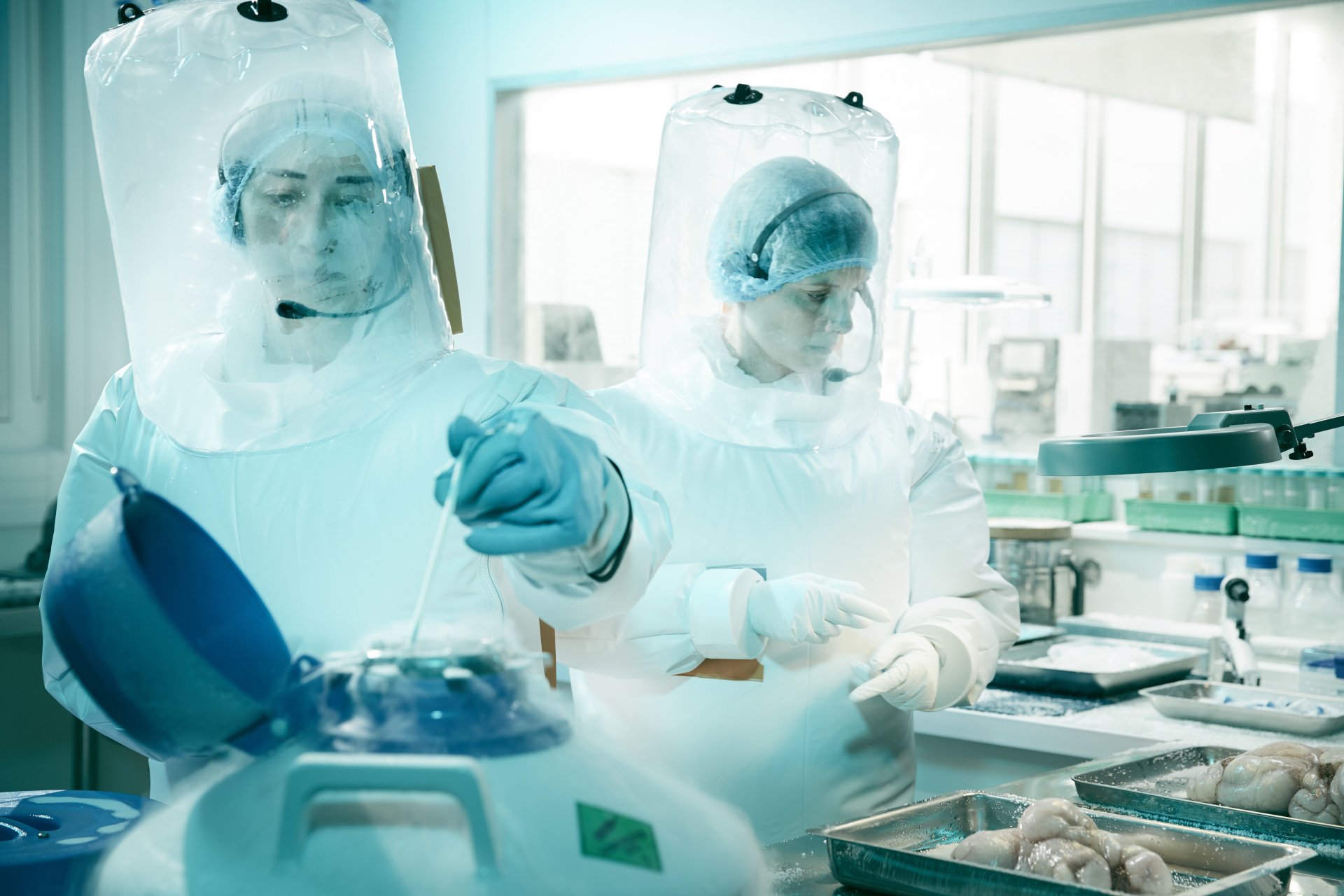 Download Melanie Laurent Movie Oxygen 4k Ultra HD Wallpaper