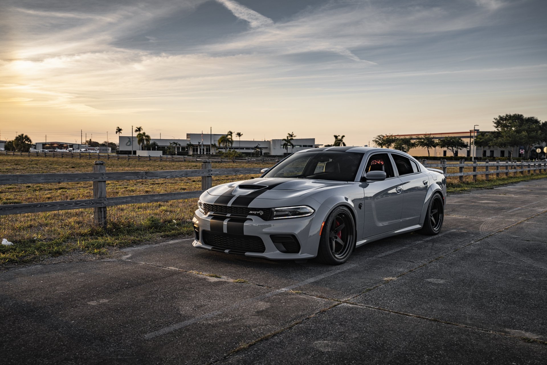 4K Ultra HD Dodge Charger SRT Hellcat Muscle Car Powerhouse