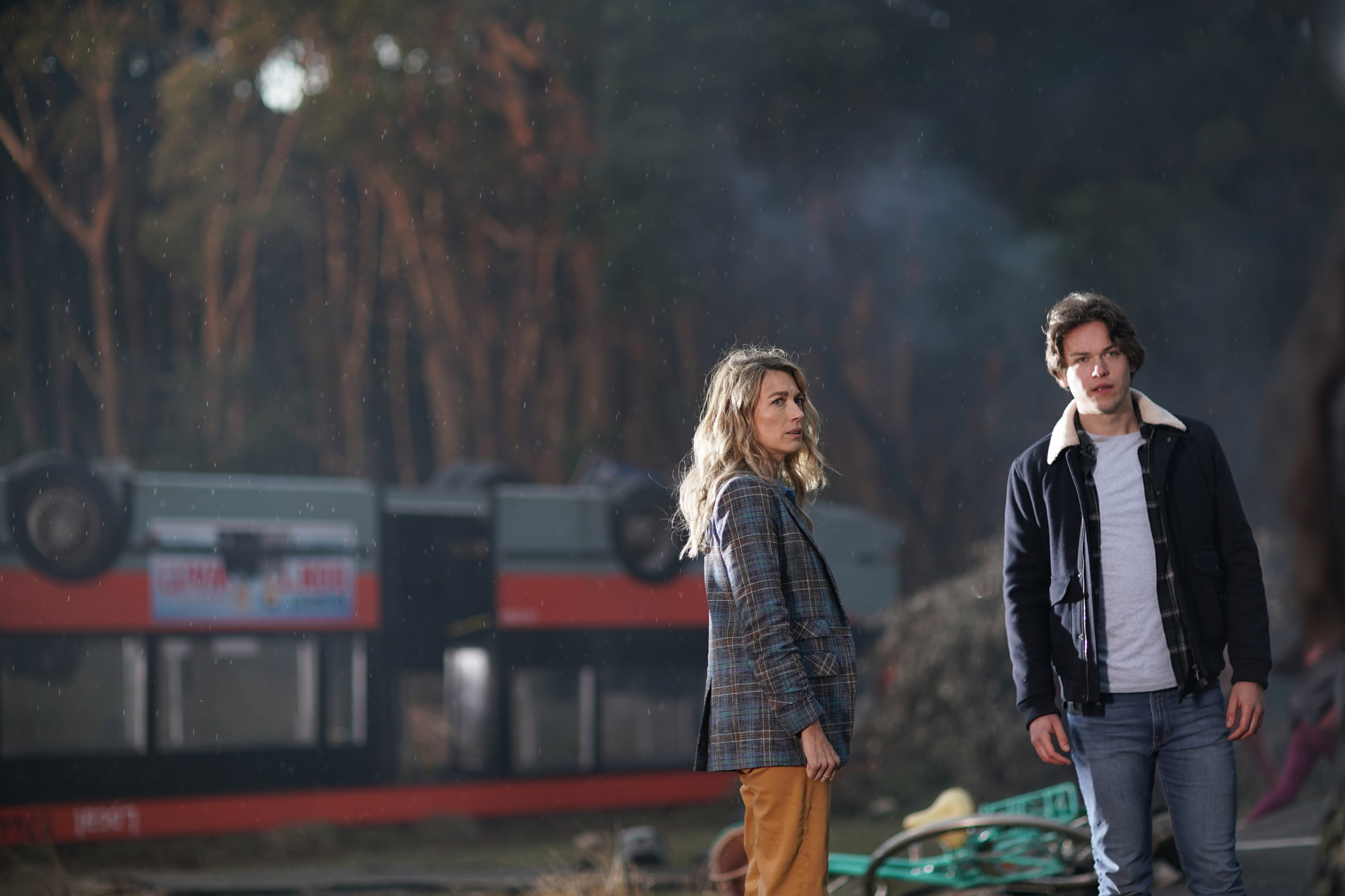 Download Natalie Zea Jack Martin TV Show La Brea HD Wallpaper