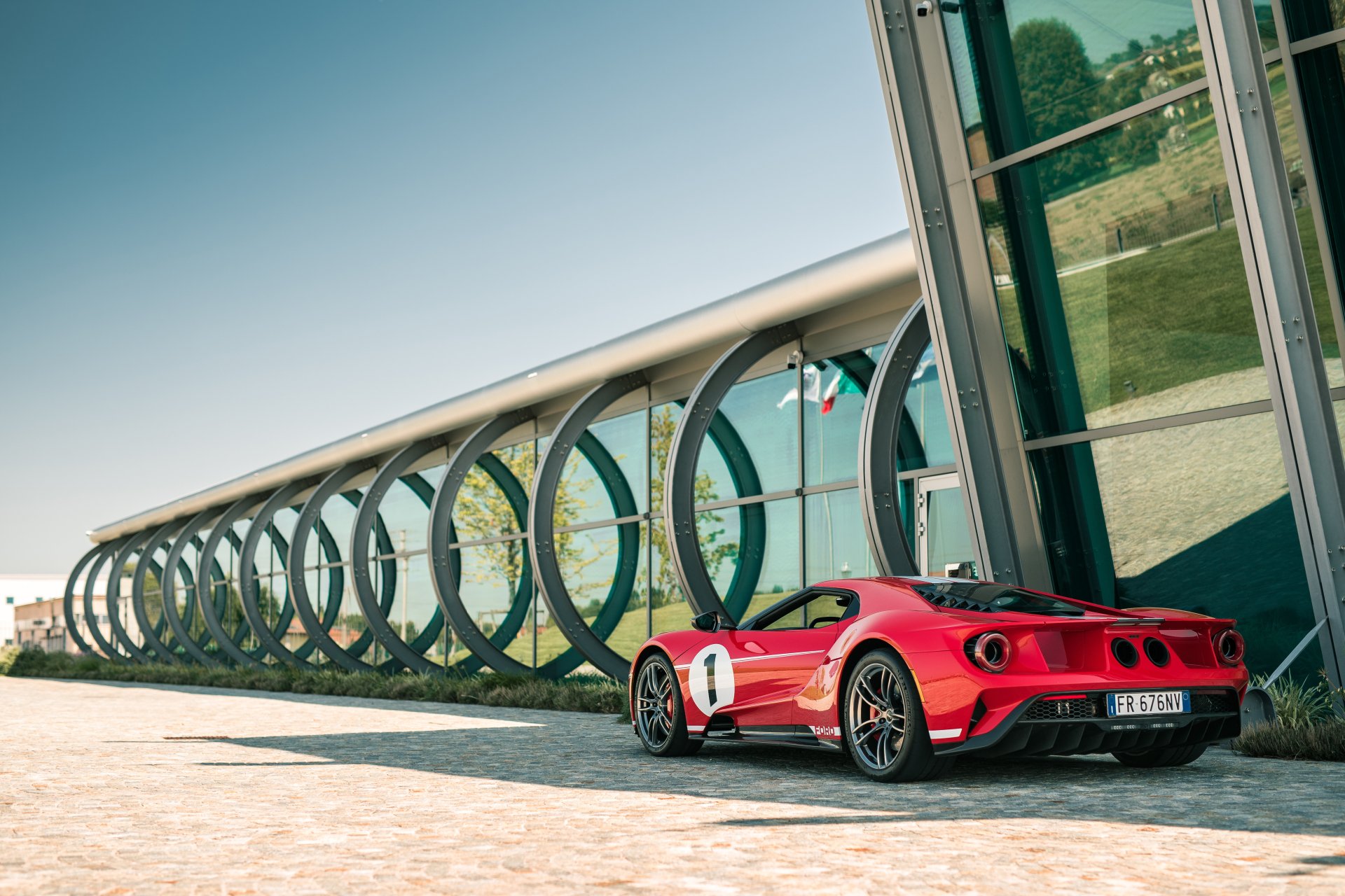 Ford GT 4K Ultra HD: Sleek Power in Motion by David Clemente