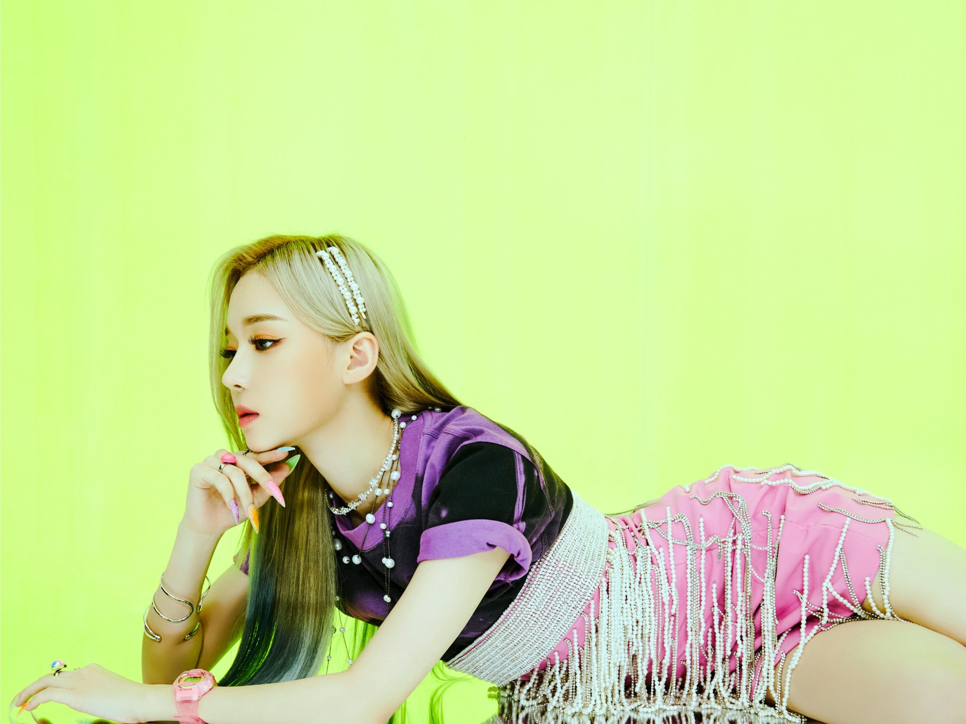 Winter (Singer) 4k Wallpapers