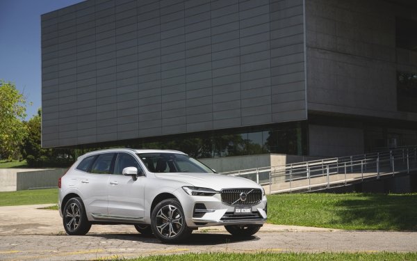 Volvo XC60 4k Ultra HD Wallpaper | Background Image | 5760x3840