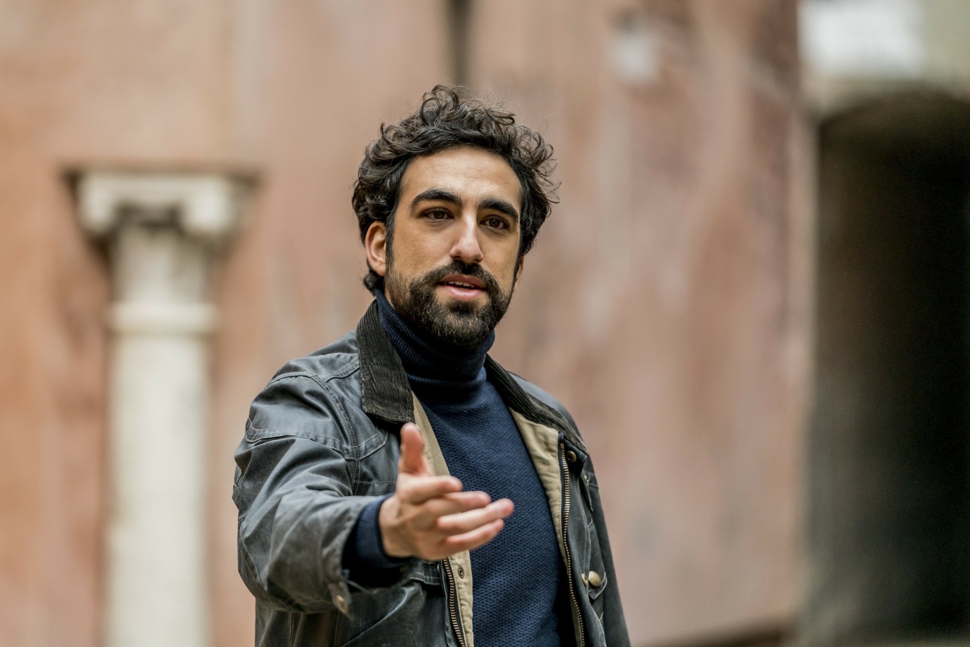 Download Gregg Chilingirian TV Show A Discovery Of Witches 4k Ultra HD ...