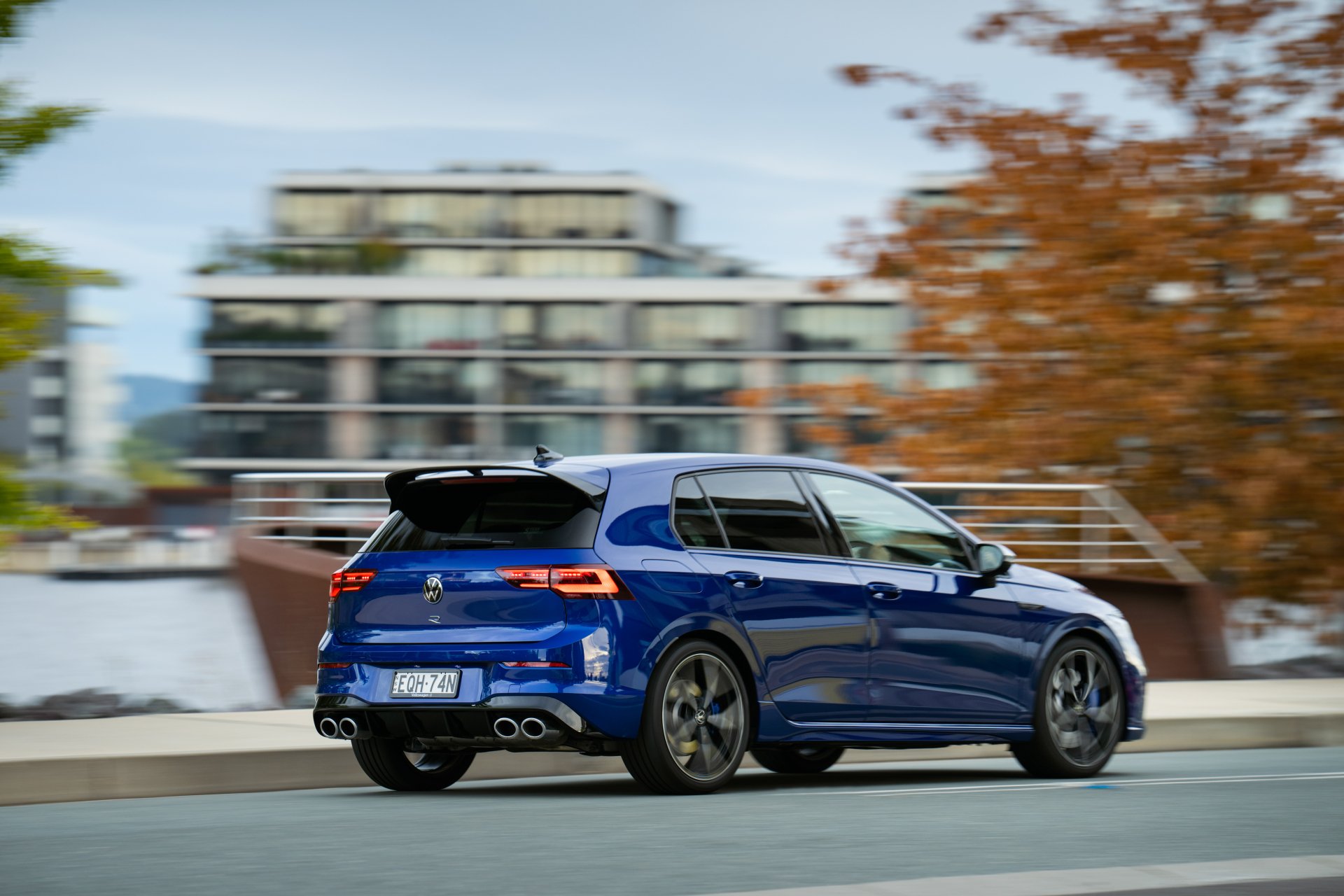 Download Vehicle Volkswagen Golf R 4k Ultra HD Wallpaper