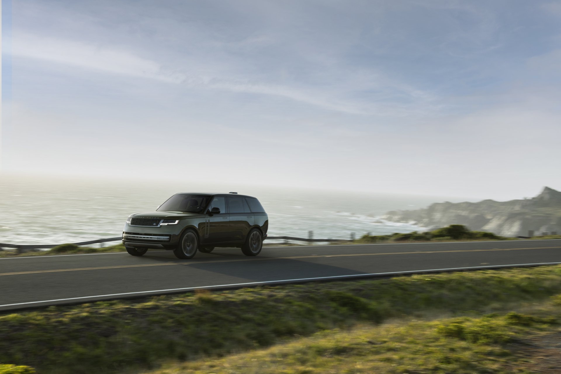 Range Rover P400 LWB - Desktop Wallpapers, Phone Wallpaper, PFP, Gifs ...