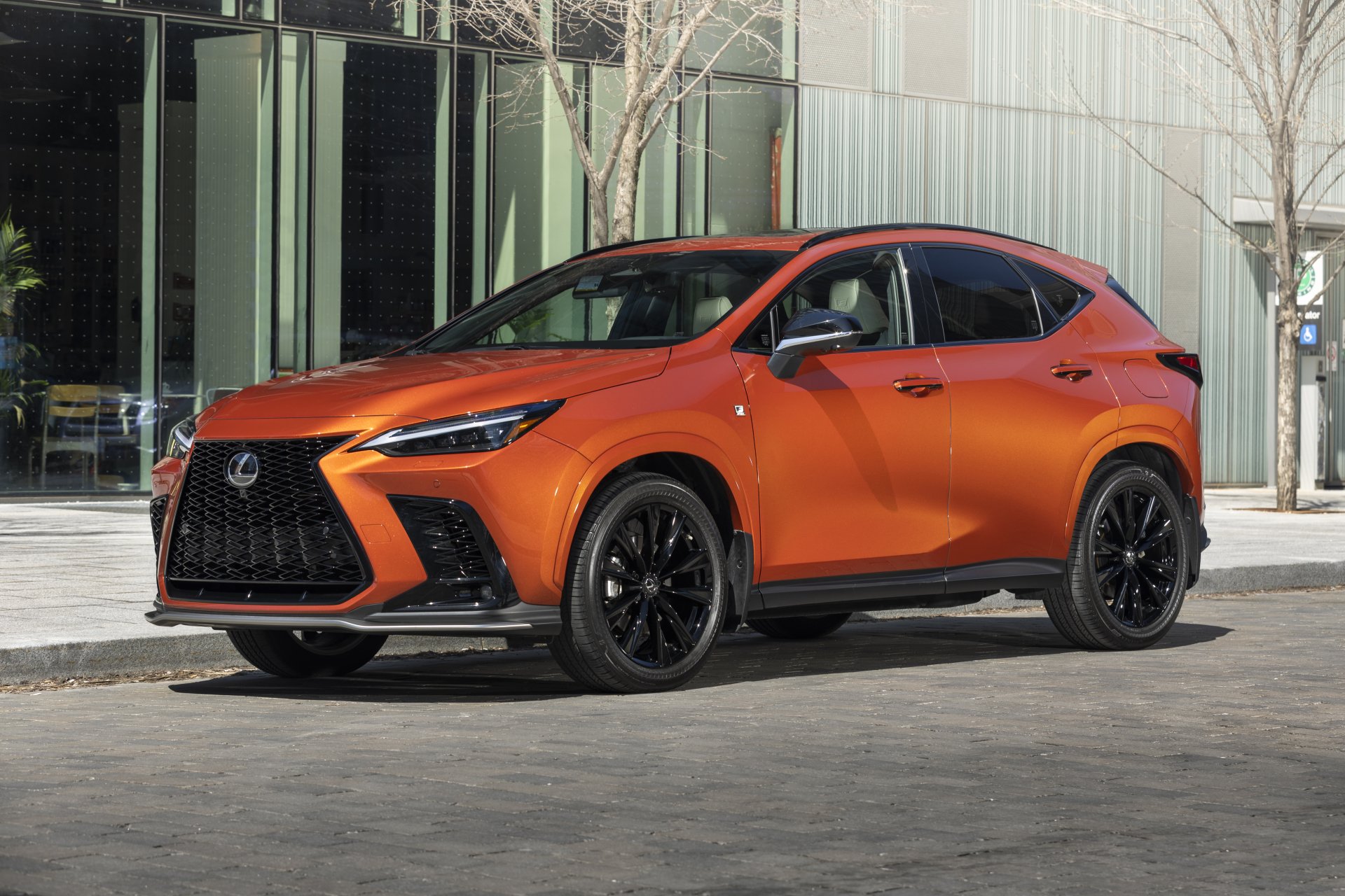 Download Vehicle Lexus NX 450 4k Ultra HD Wallpaper