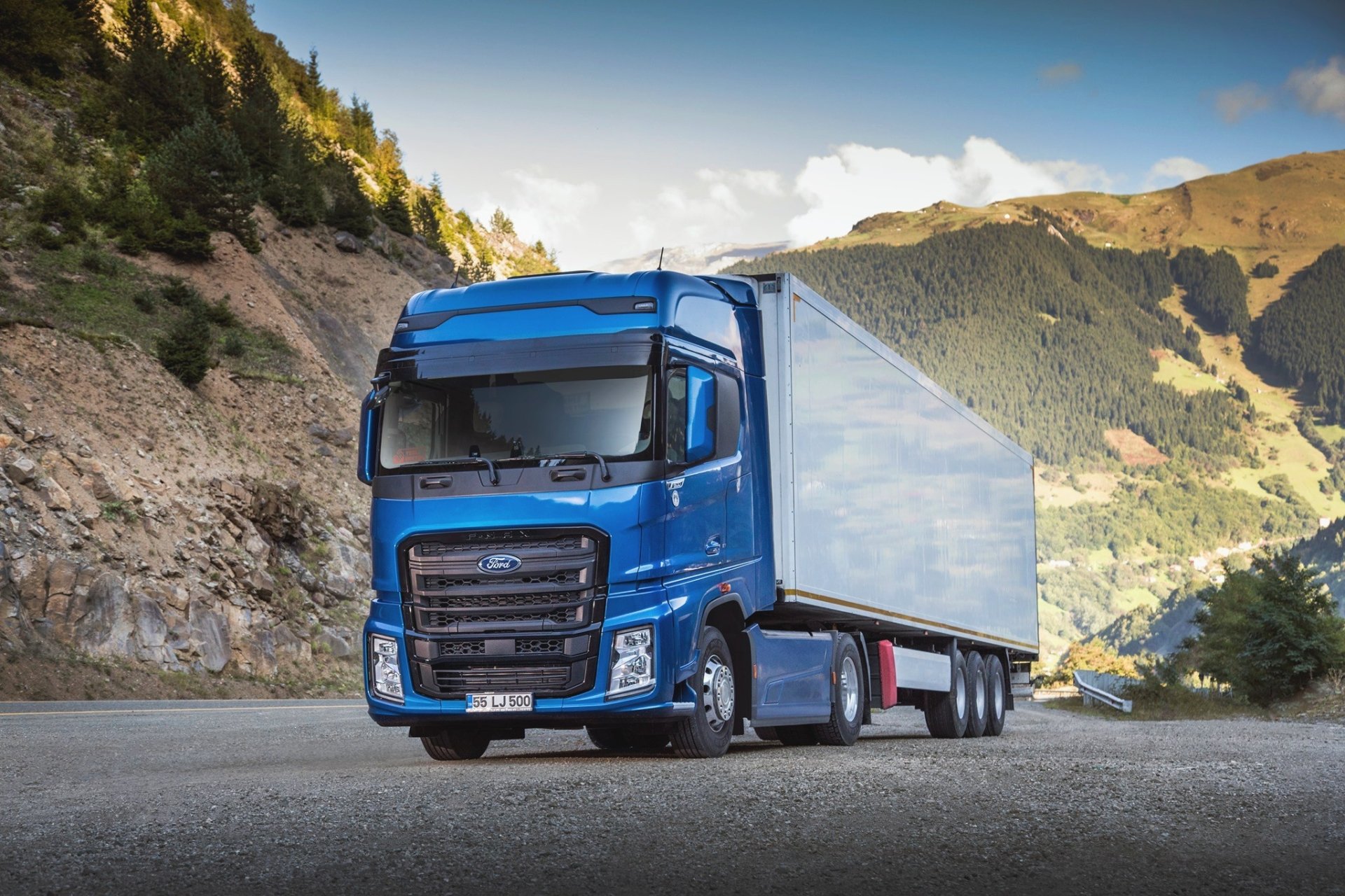 Download Vehicle Ford F-Max HD Wallpaper