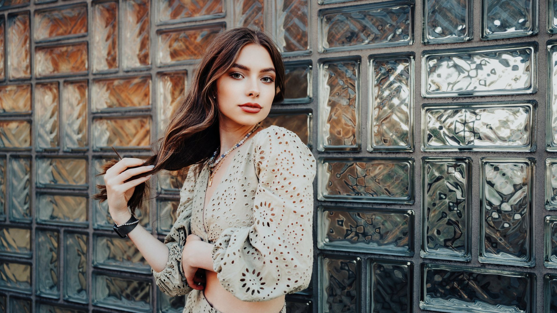 Download Woman Model 4k Ultra HD Wallpaper