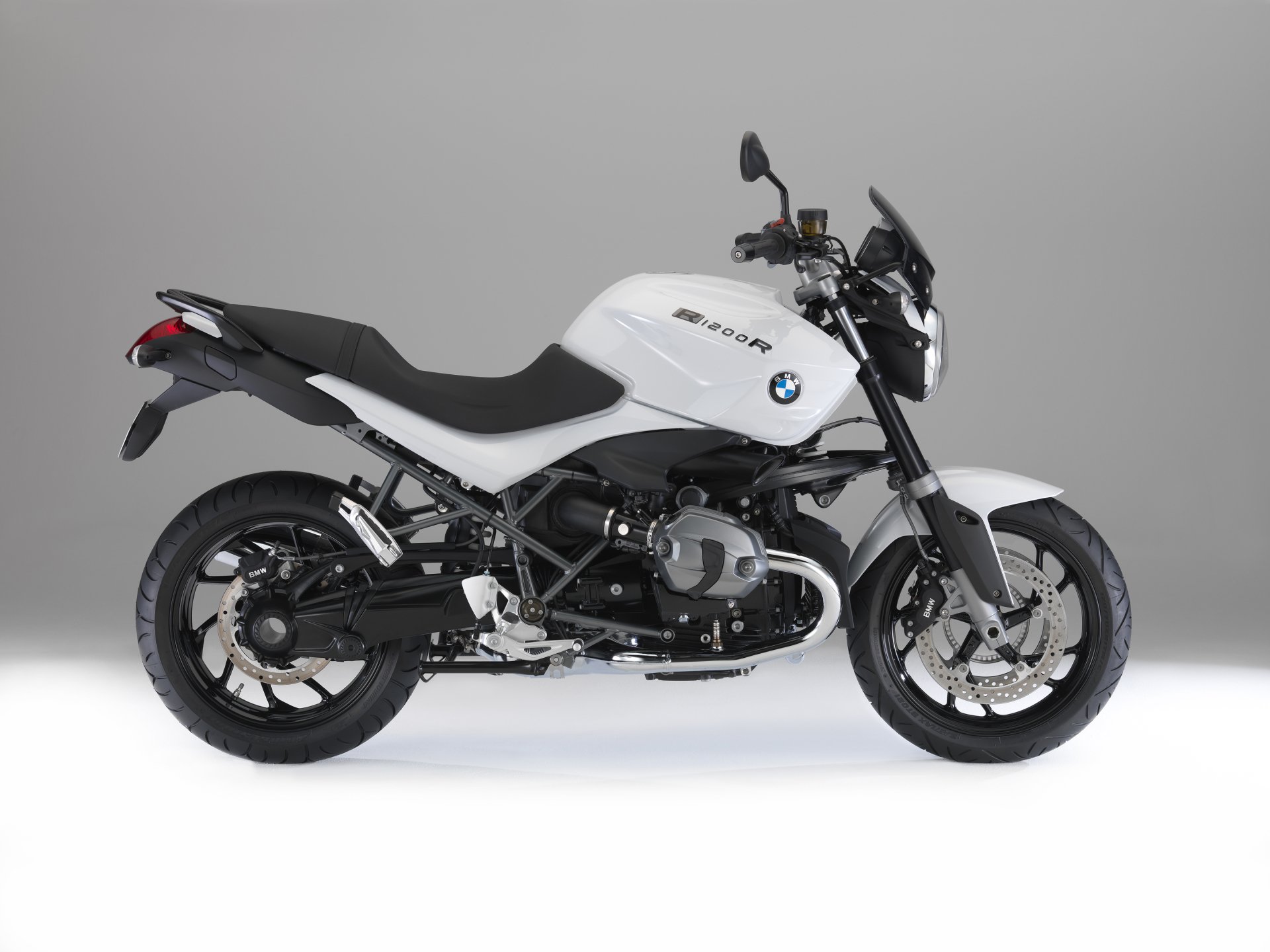 Download Vehicle BMW R1200R HD Wallpaper