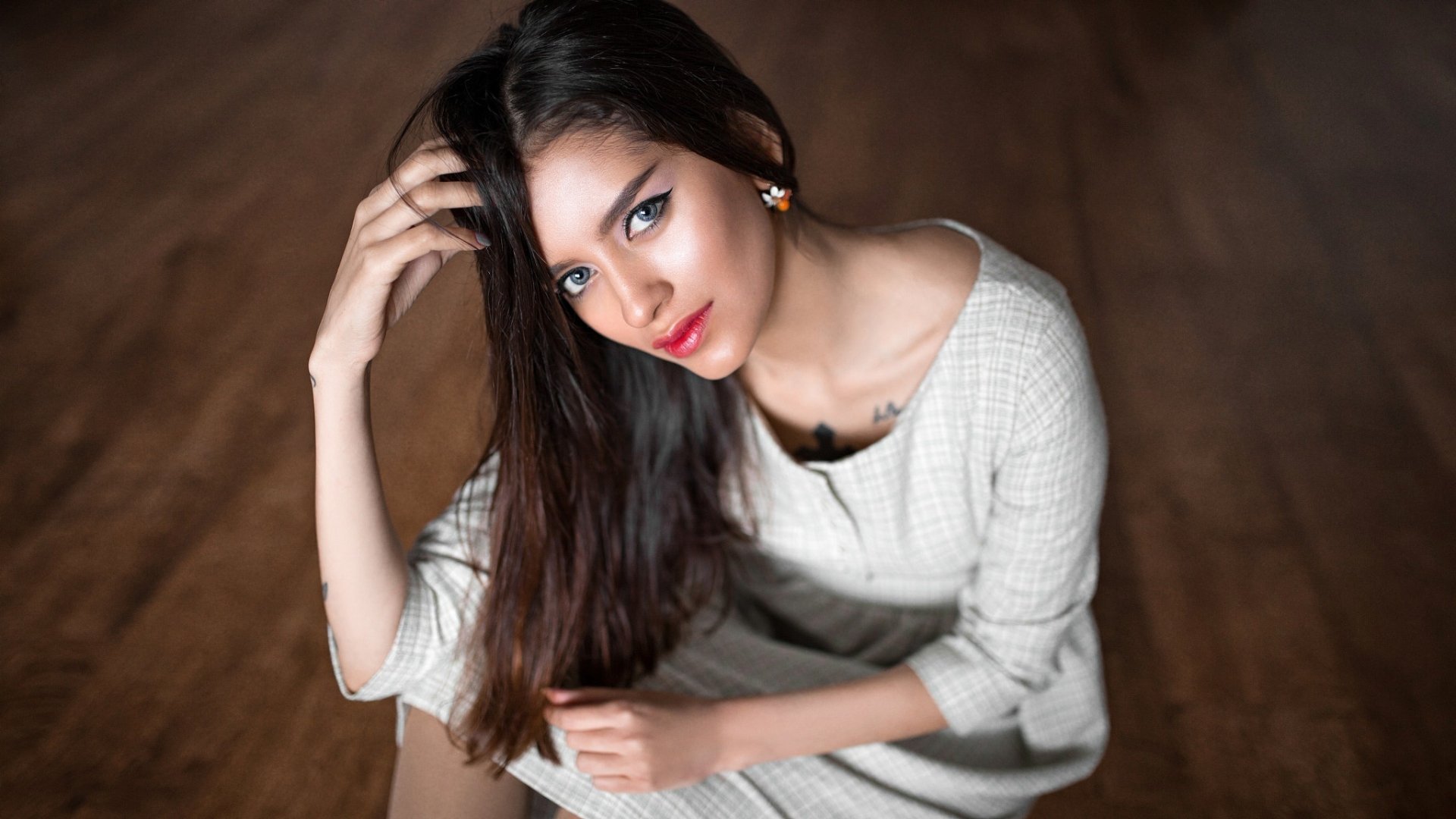 Download Woman Model HD Wallpaper by Pererva Dmitry