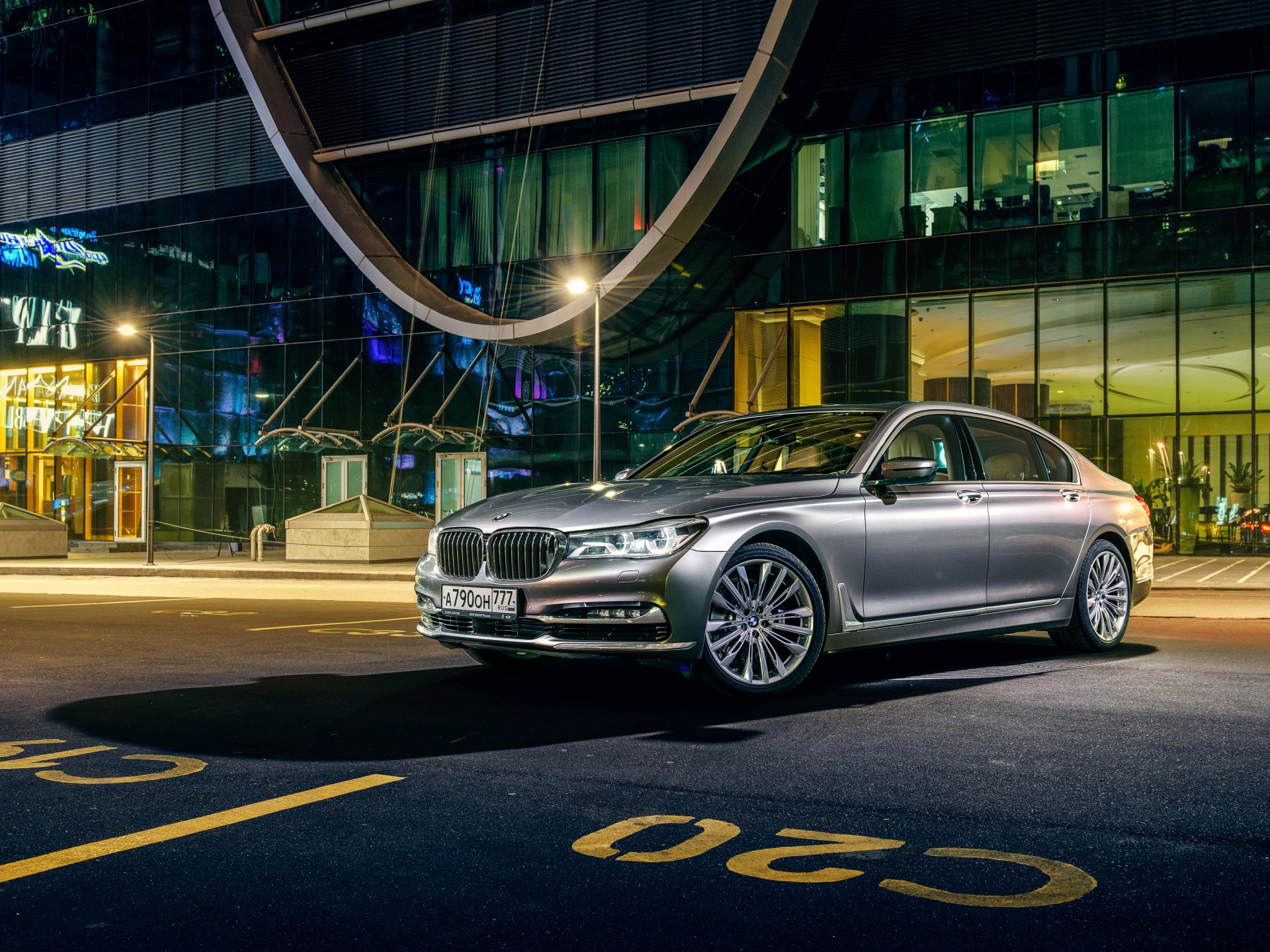 BMW 7 Series - Desktop Wallpapers, Phone Wallpaper, PFP, Gifs, and More!
