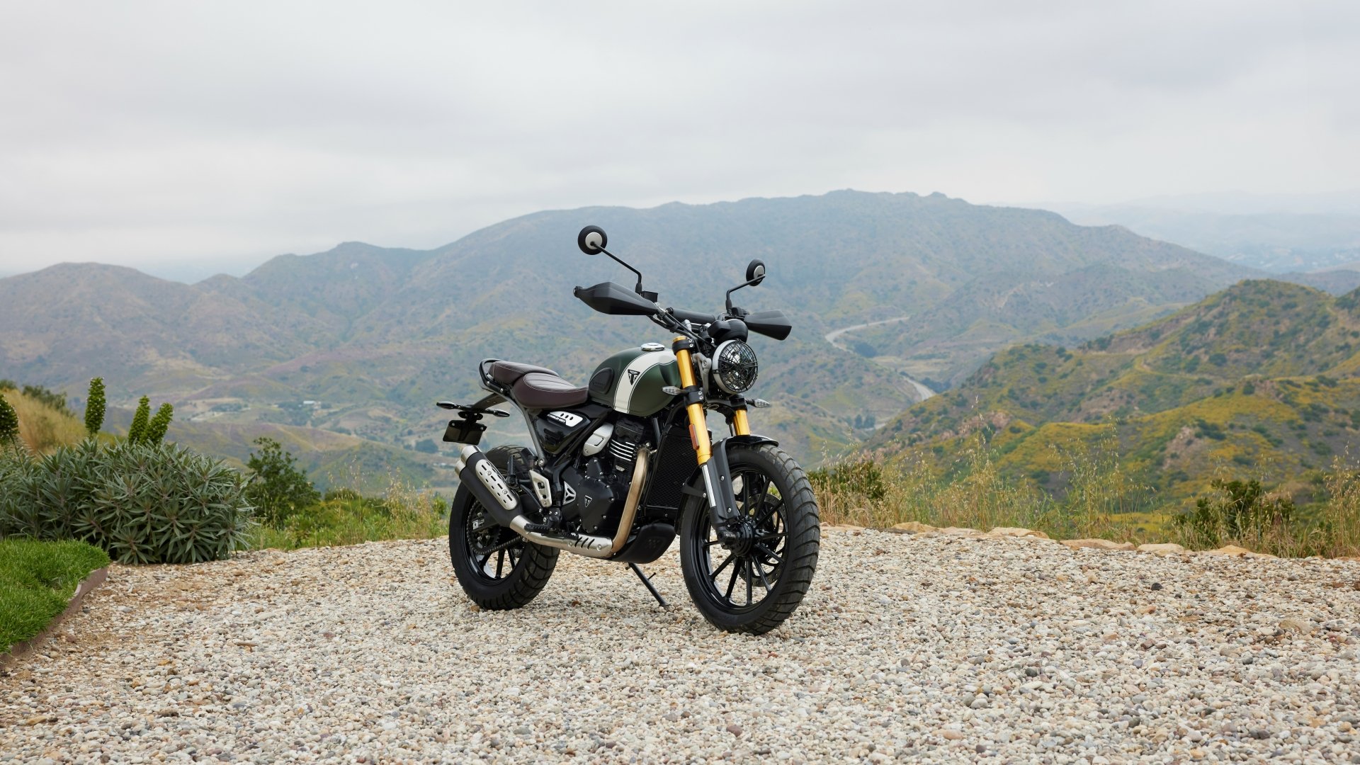 Triumph Scrambler 400 X Motorcycle HD Wallpaper - Scenic Mountain Backdrop