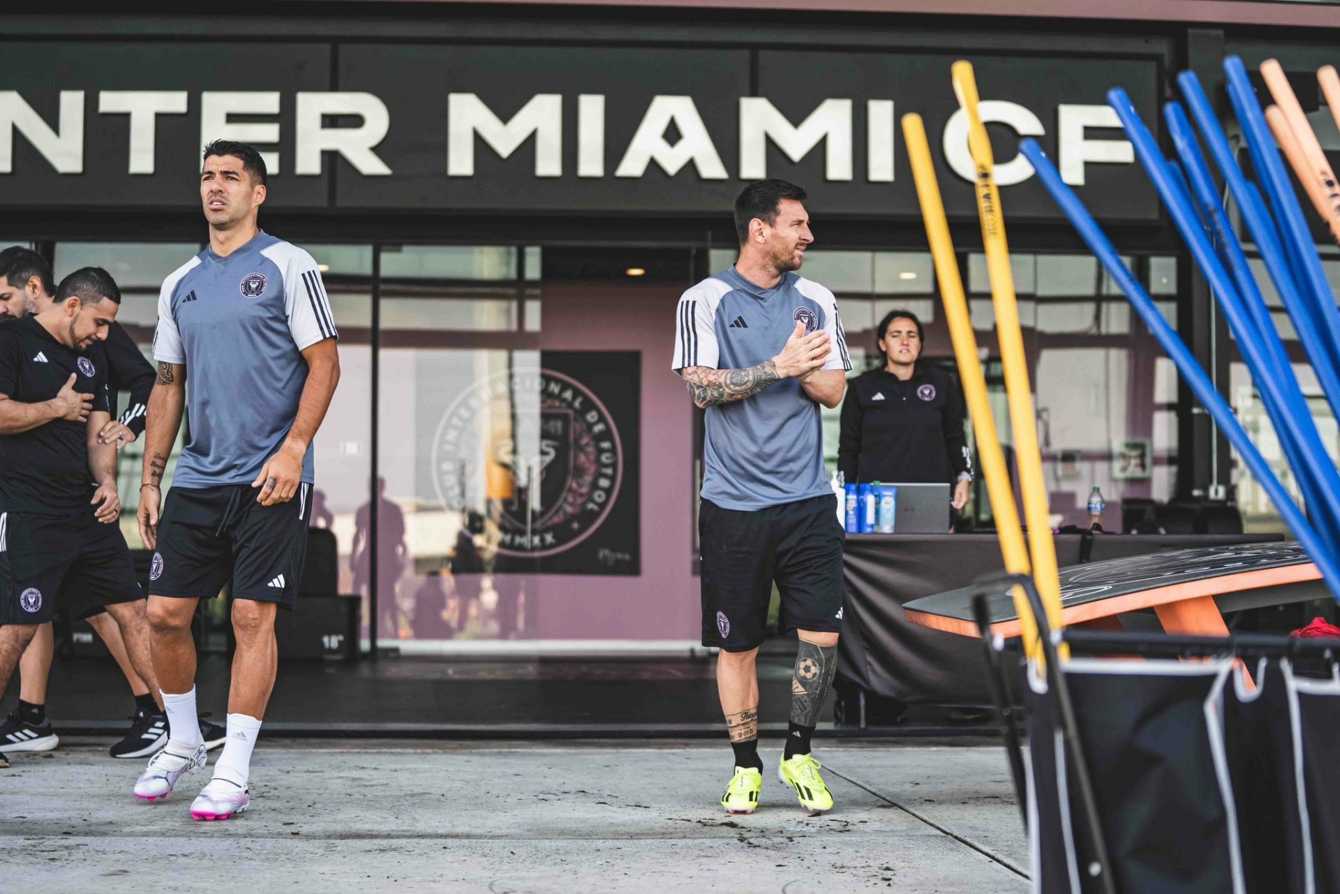 Inter Miami CF Training Session HD Wallpaper Featuring Iconic Soccer Stars