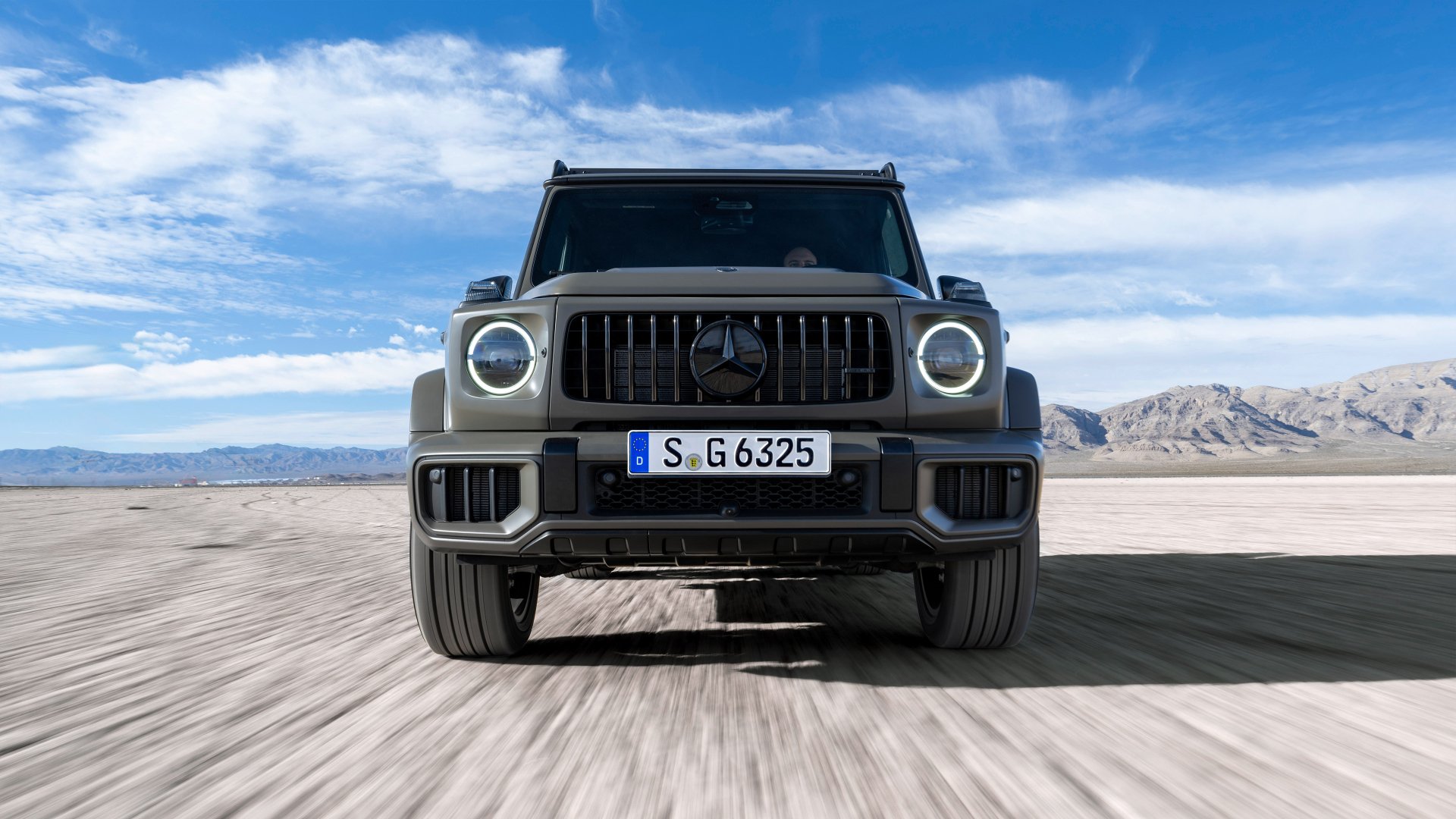 Mercedes-AMG G63 HD Wallpaper | Luxury SUV Powerhouse