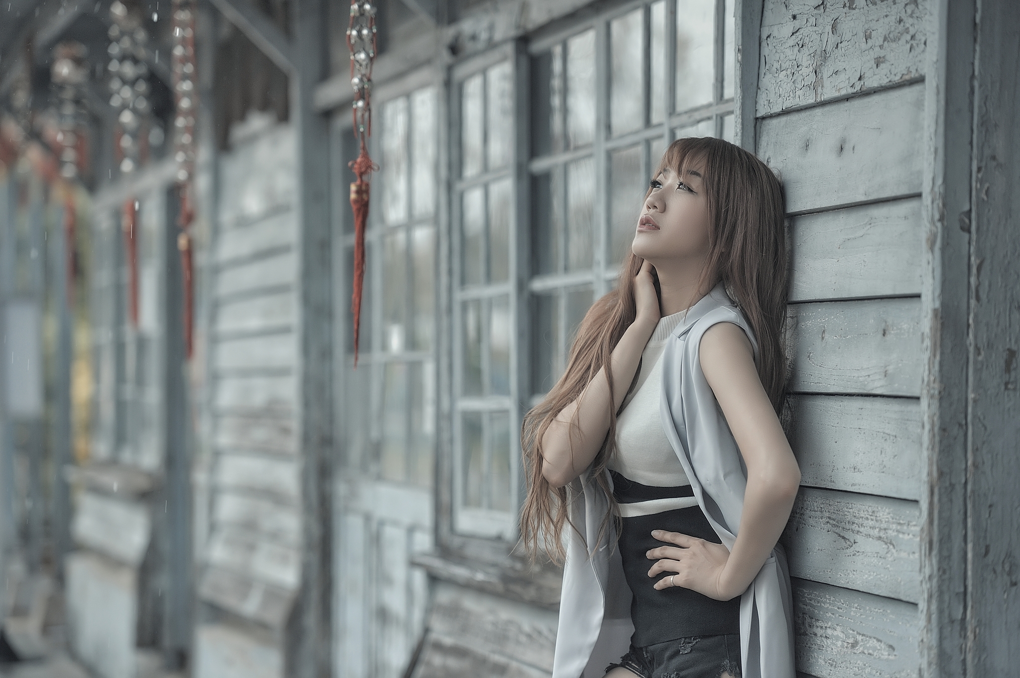 Download Asian Woman HD Wallpaper