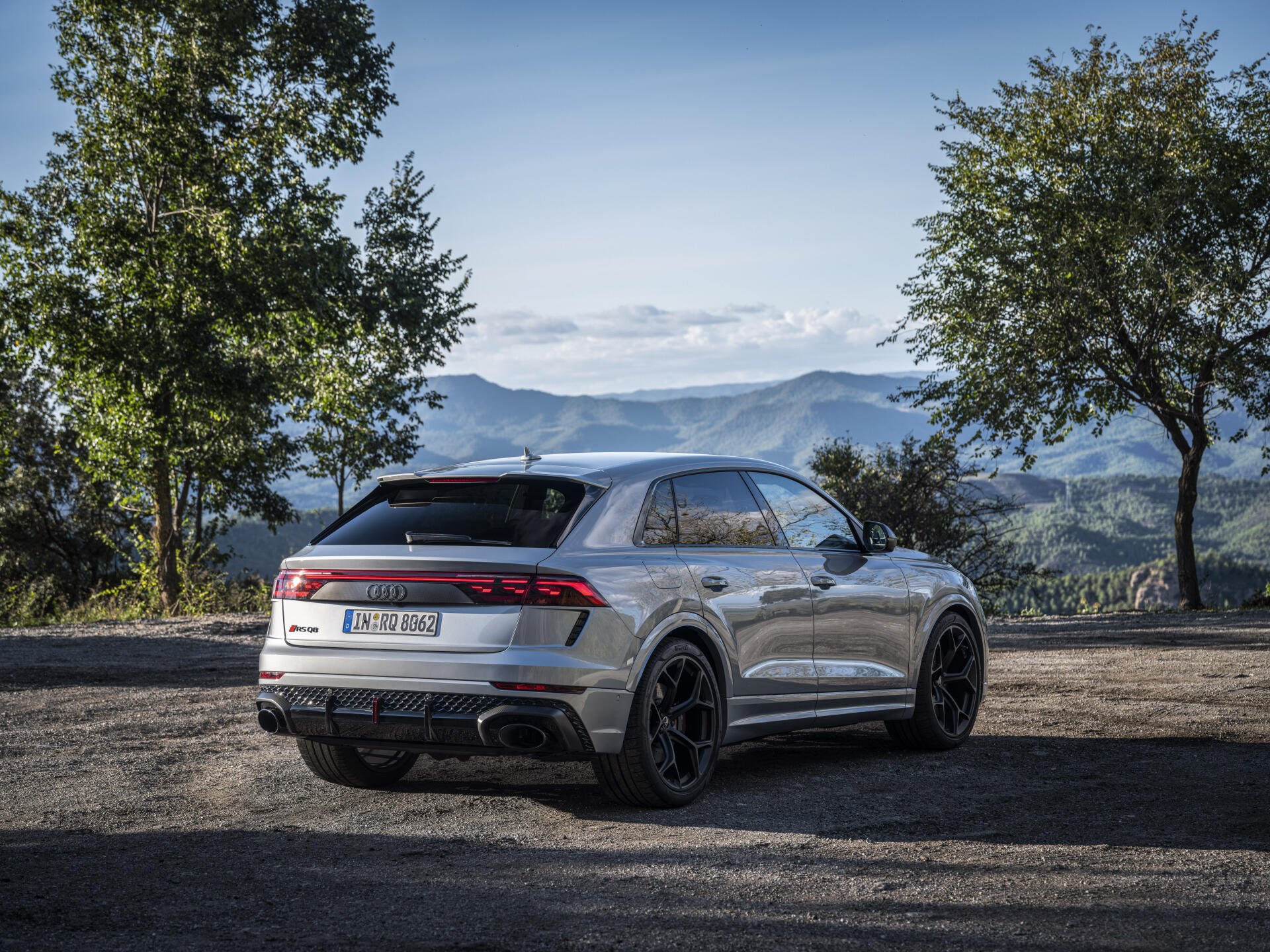 Audi RS Q8 4K Ultra HD Wallpaper: Luxury and Performance