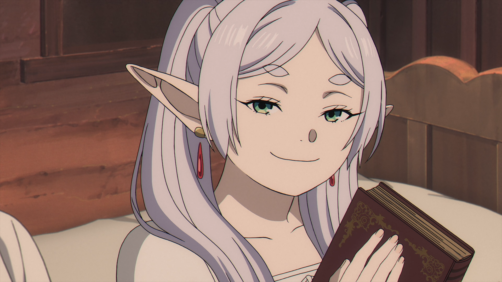 Frieren — Beyond Journey's End: Bookish Smile (HD Wallpaper ...