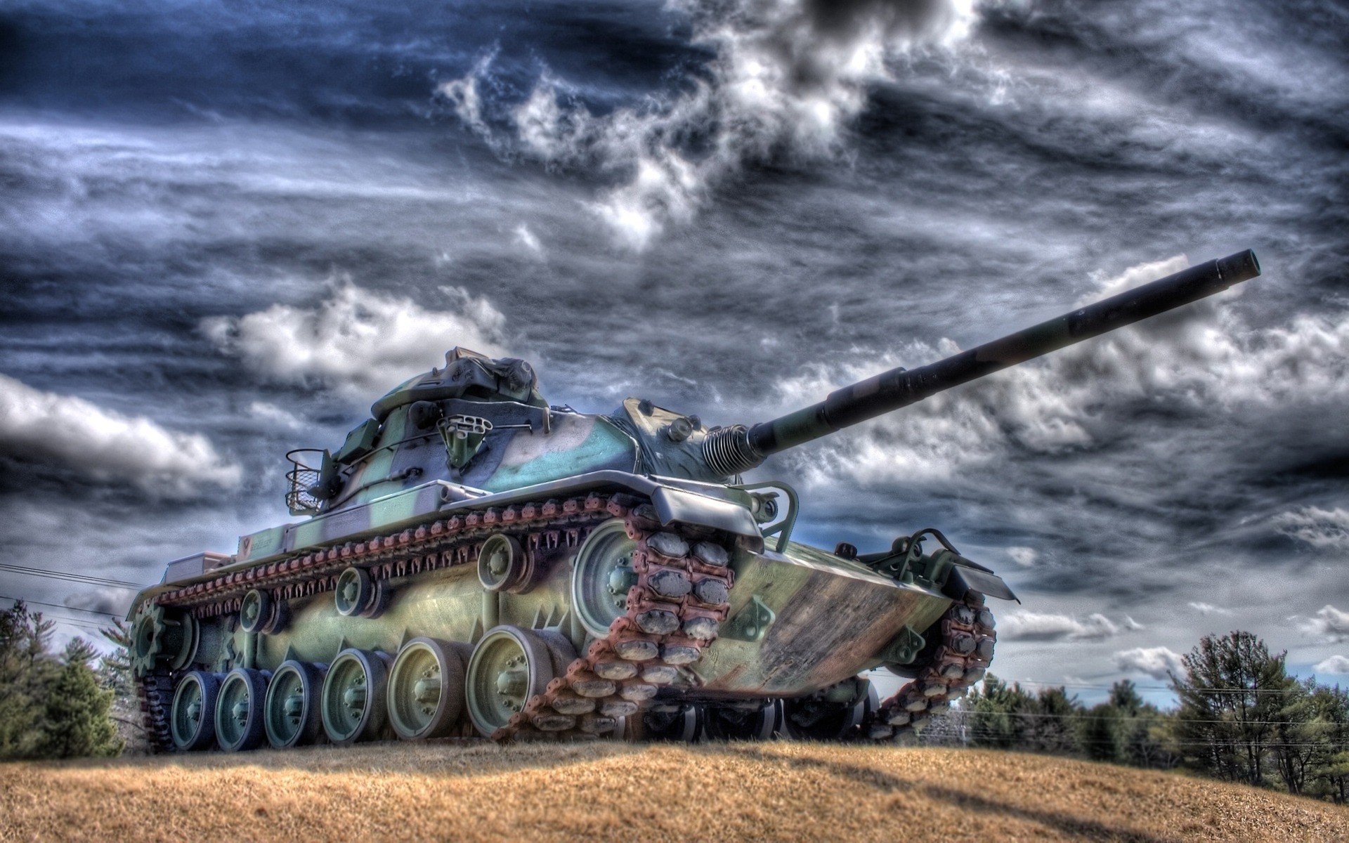 Download Military Tank HD Wallpaper