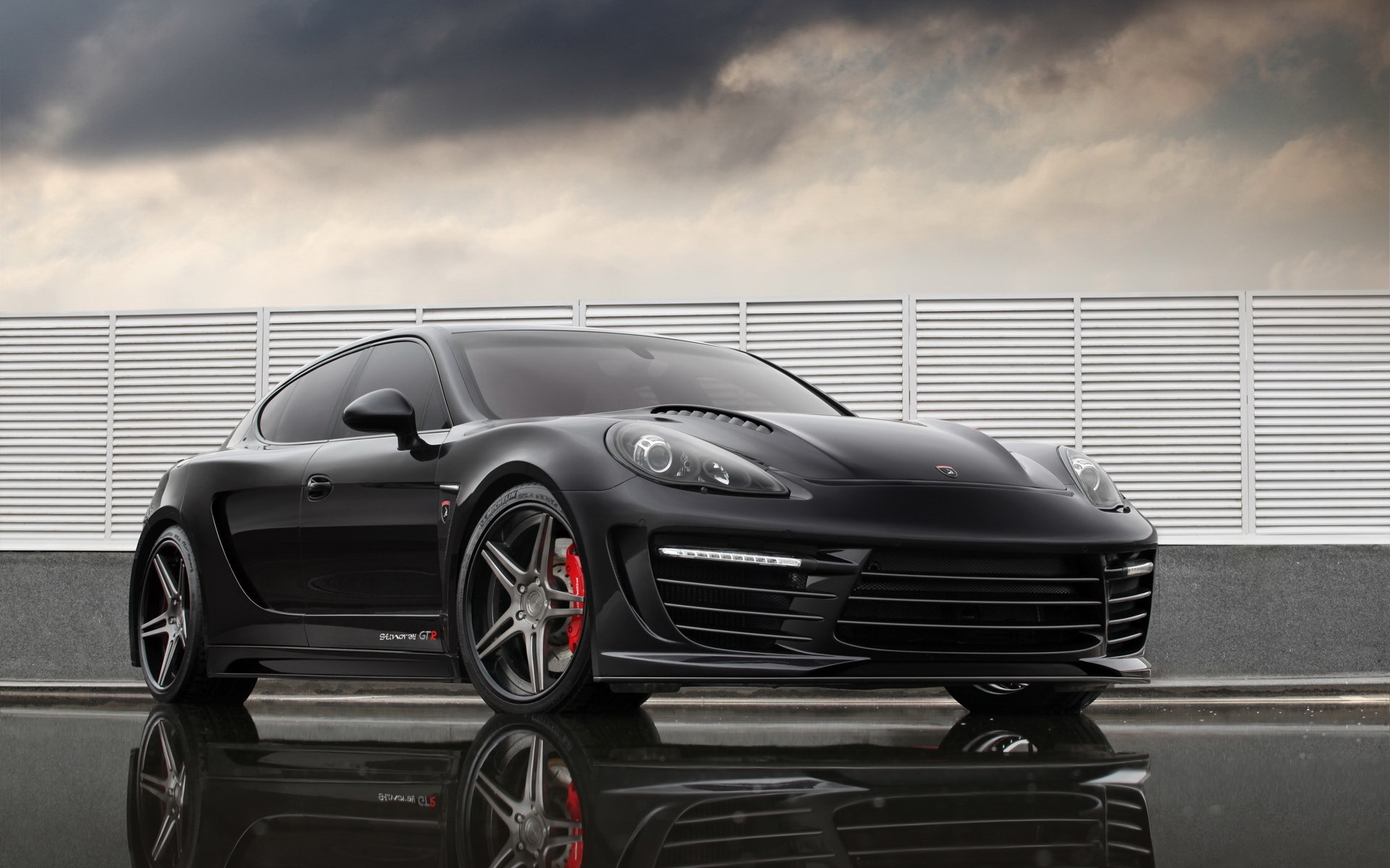 Download Vehicle Porsche HD Wallpaper