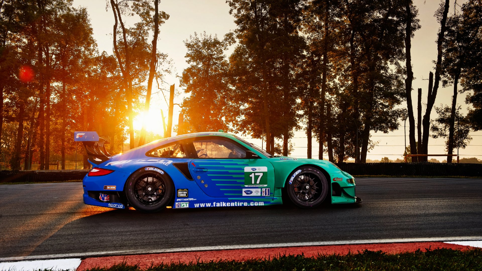 Sunset Porsche Racer — HD Wallpaper