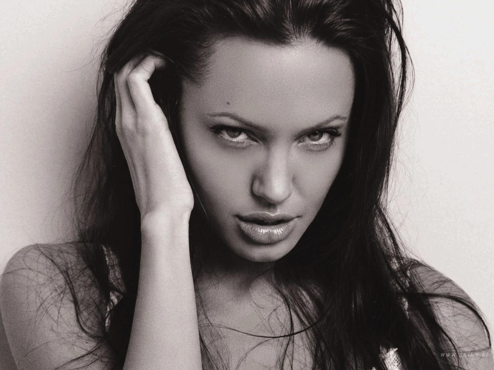 Angelina Jolie HD Wallpaper: Timeless Elegance in Black and White