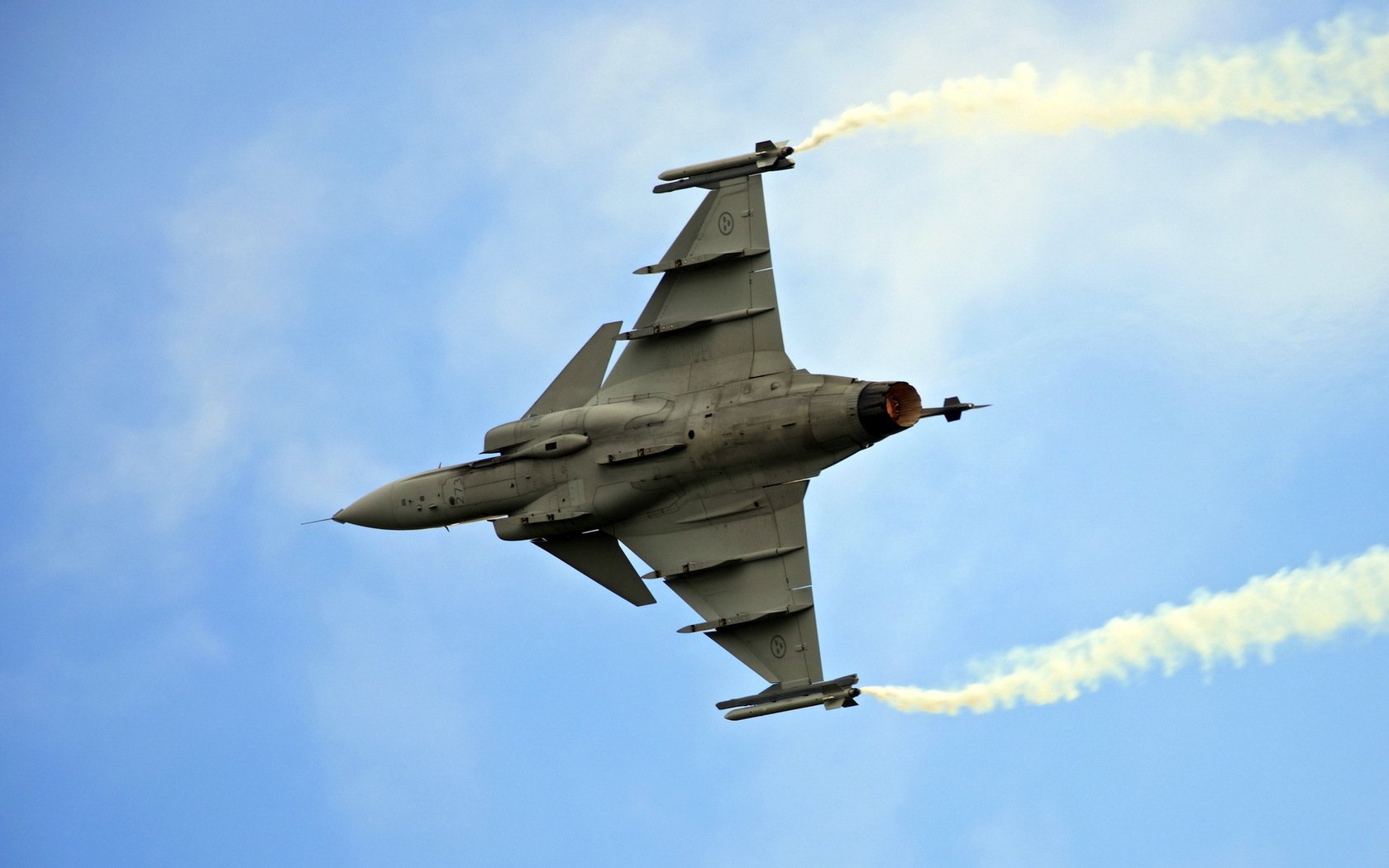 Saab JAS 39 Gripen in Flight – Stunning Military HD Wallpaper