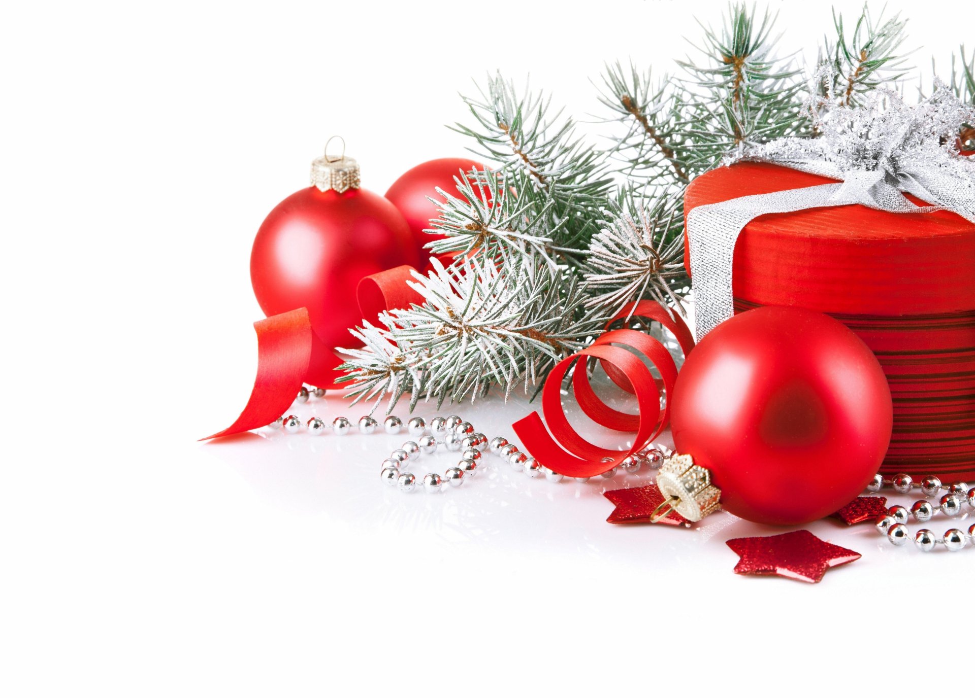 4K Ultra HD Christmas Ornaments and Gifts for the Holiday Season