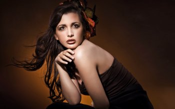 Download Model Woman Beautiful PFP